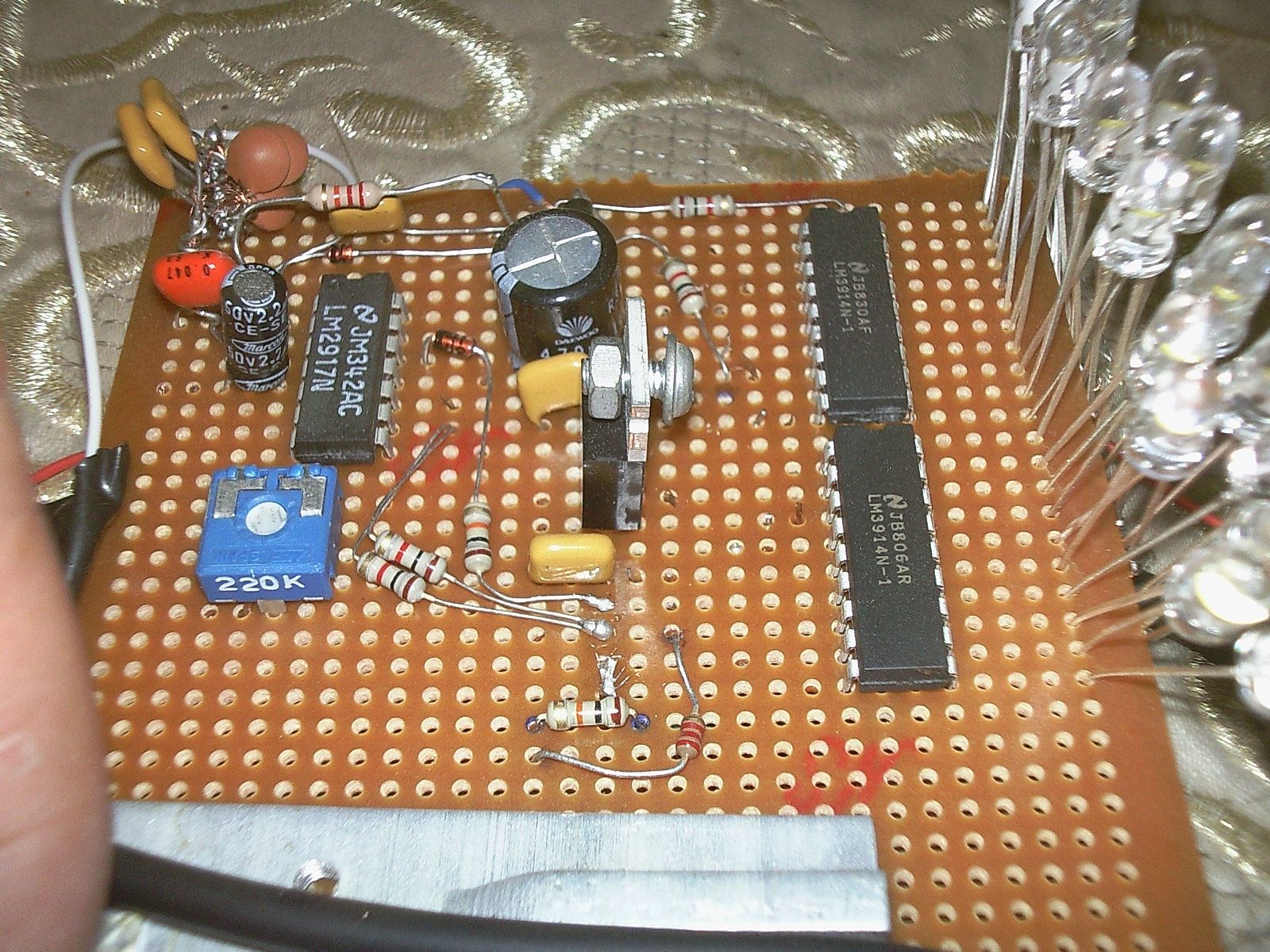 DIY LED Tachomter (RPM Gauge) : 4 Steps - Instructables