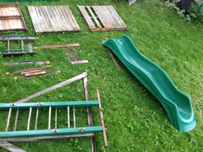 Solar Swing-Set (PV Playhouse) : 9 Steps (with Pictures) - Instructables
