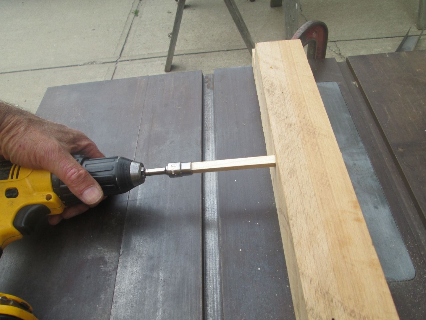 Making Dowel Rods With a Table Saw : 8 Steps (with Pictures ...