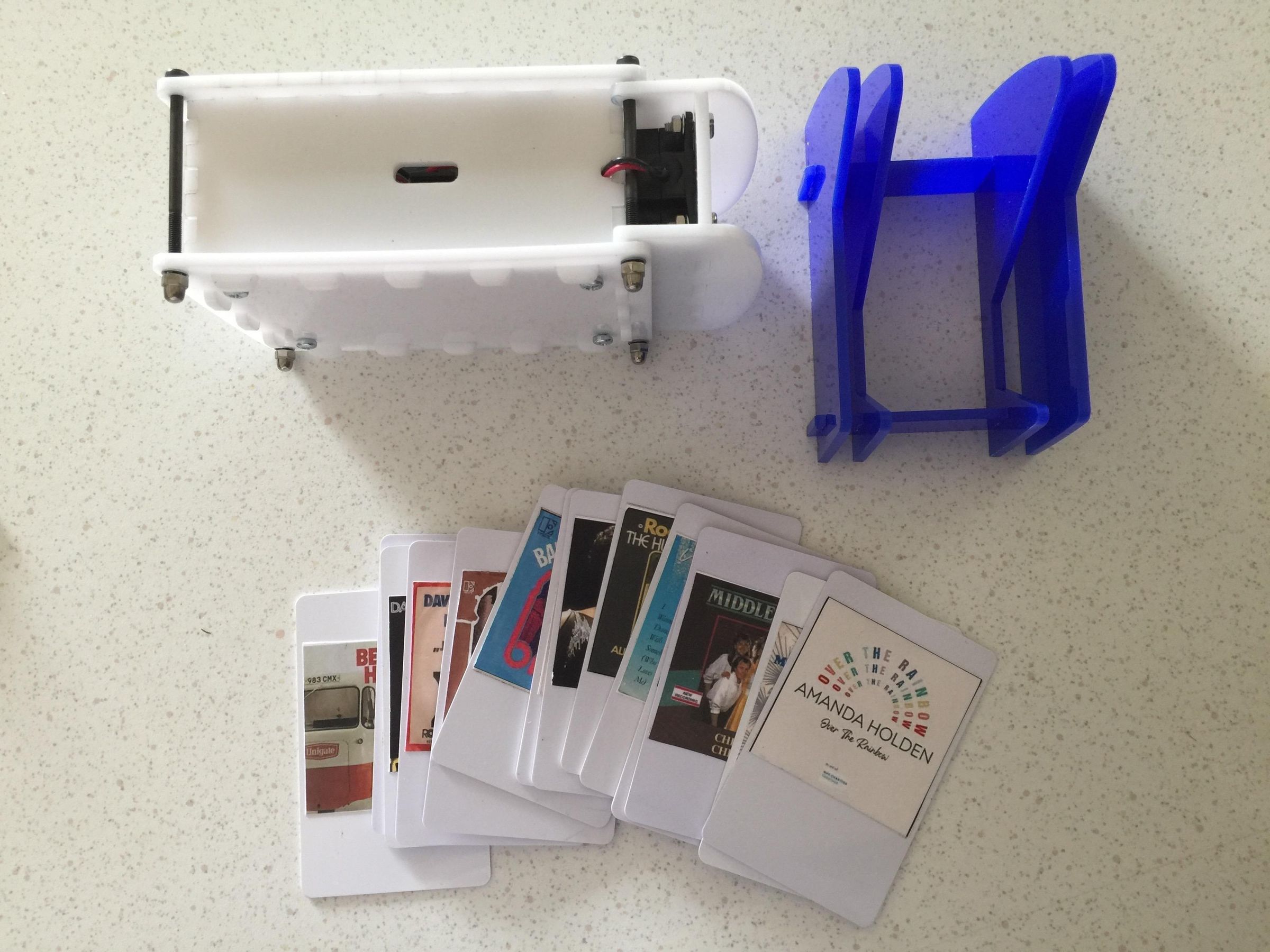 Juuke - a RFID Music Player for Elderly and Kids : 10 Steps (with ...