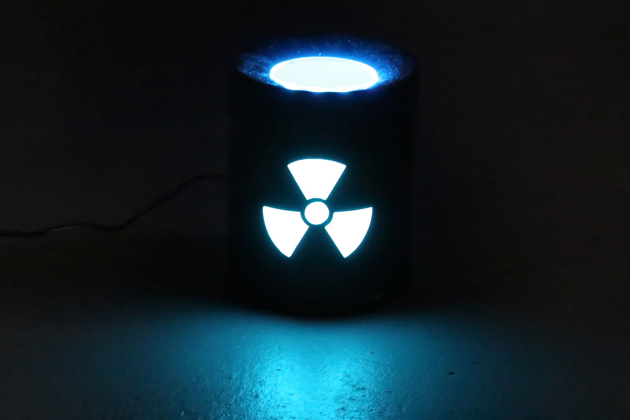 Radioactive Trash Bin : 23 Steps (with Pictures) - Instructables