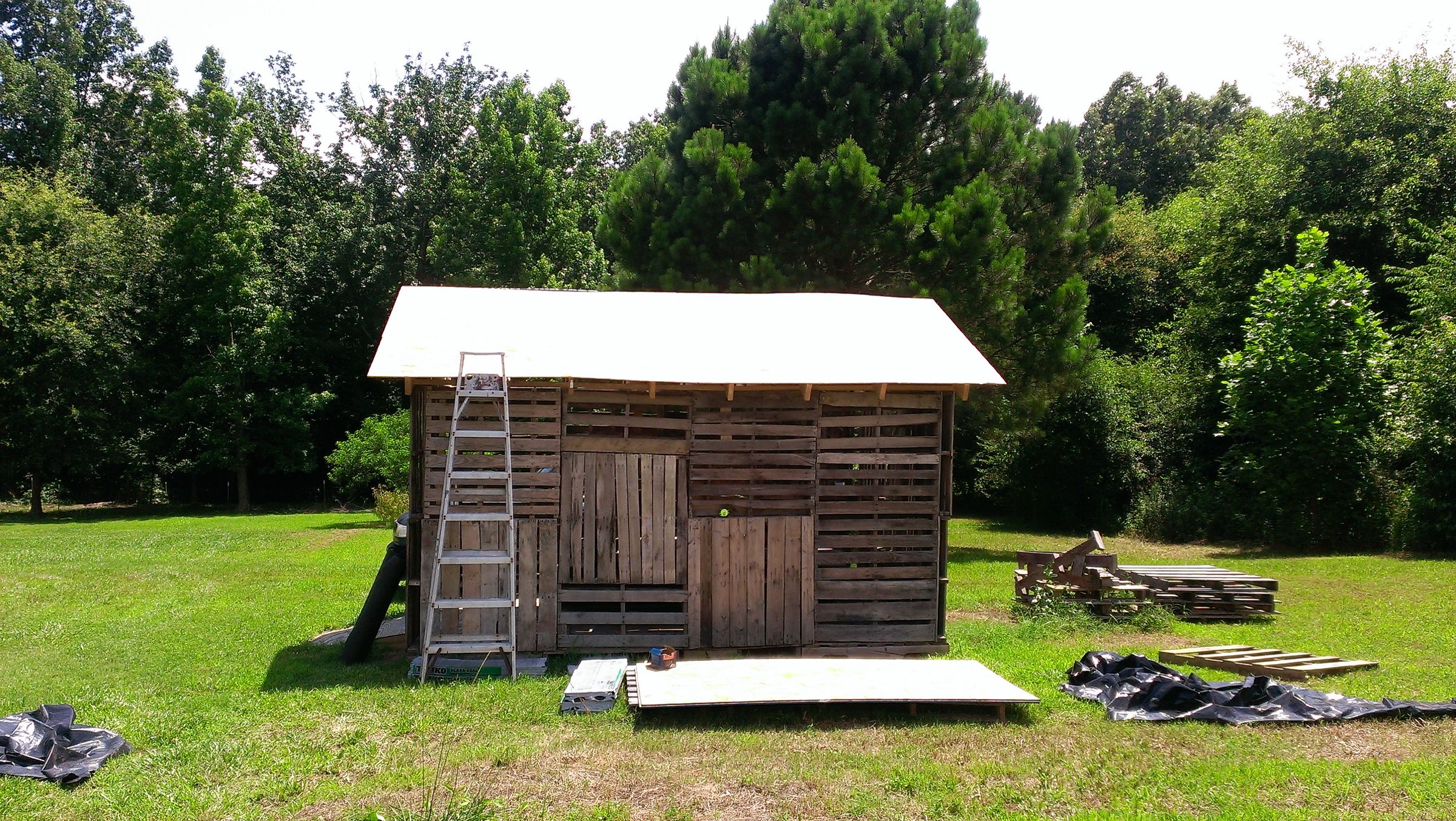 Garden Shed From Pallets : 8 Steps (with Pictures) - Instructables