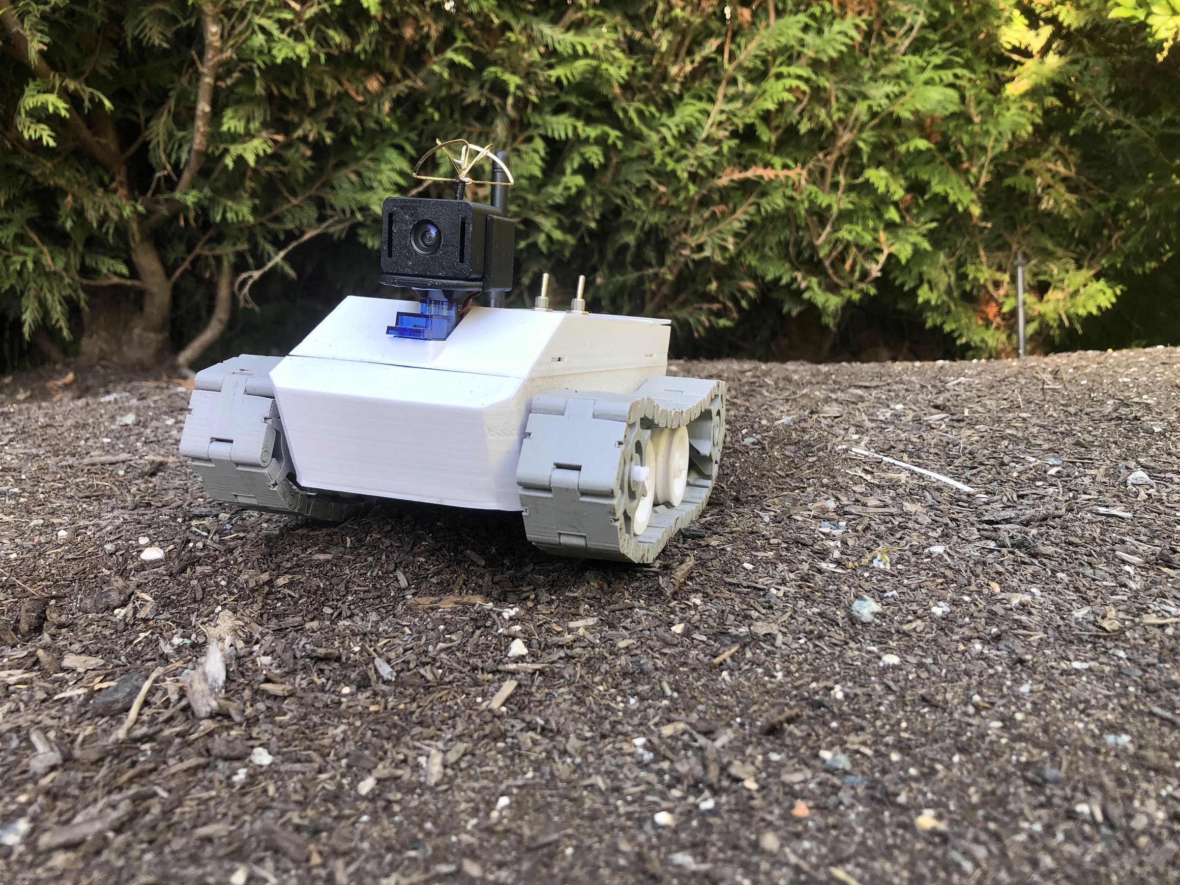 3D Printed Arduino FPV RC Tracked Car With Controller : 6 Steps (with ...