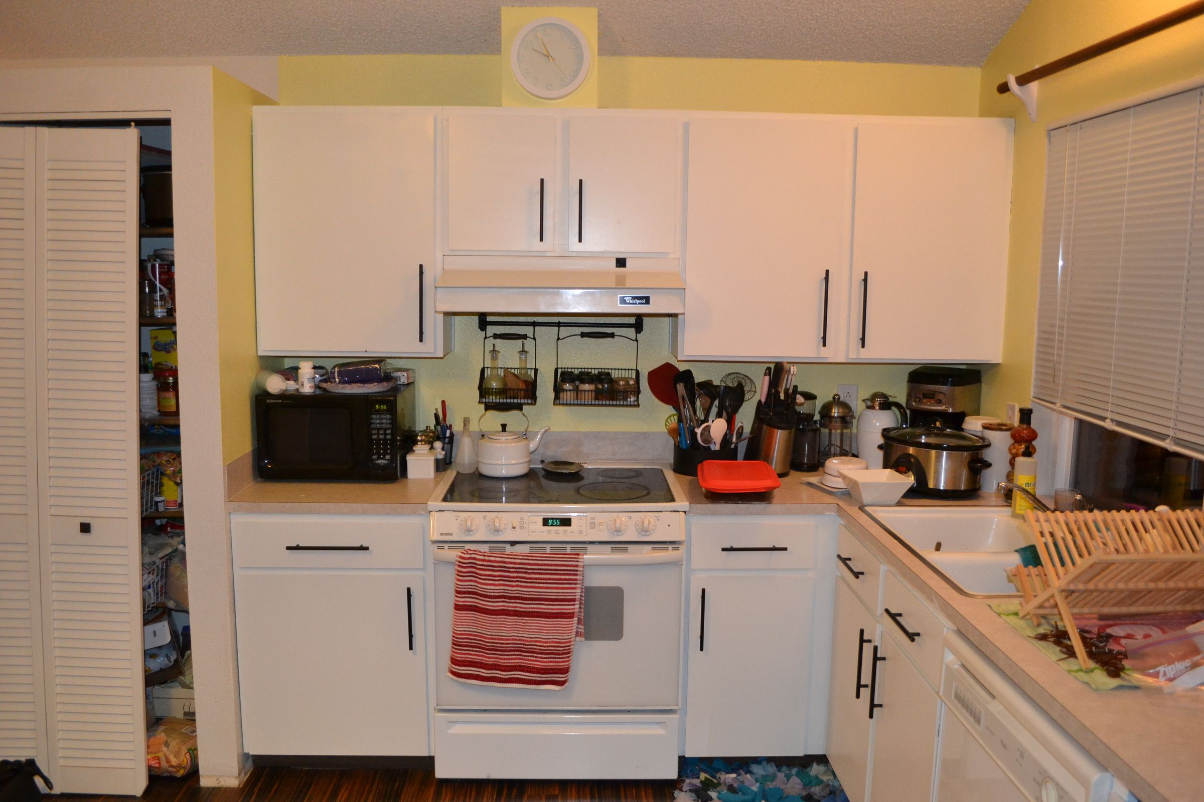Remodeling: Refreshing Kitchen Cabinets : 7 Steps (with Pictures ...
