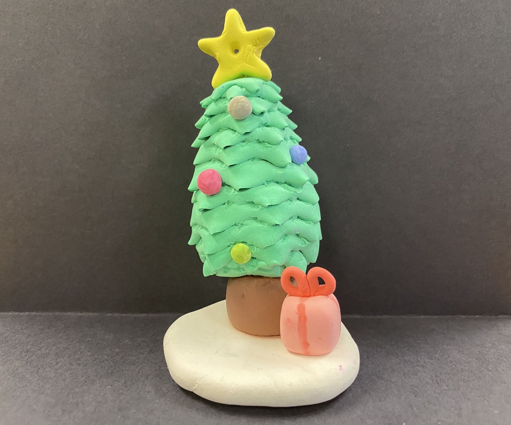 Model Magic Christmas Tree : 9 Steps - Instructables