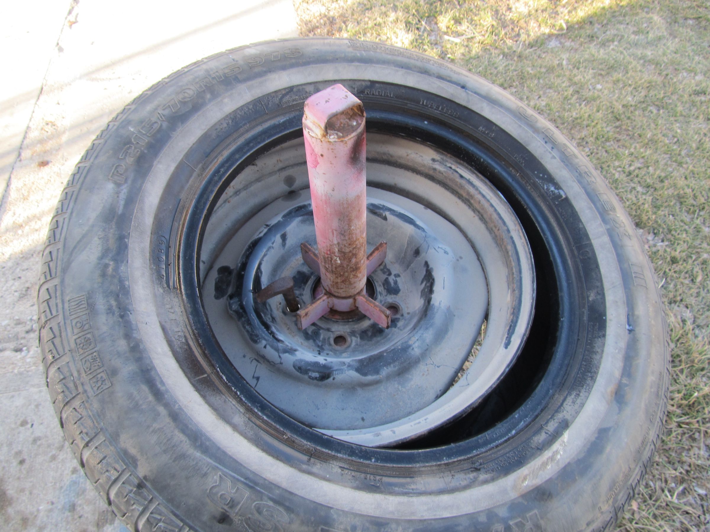 How to Use a Tire Changer. : 6 Steps - Instructables