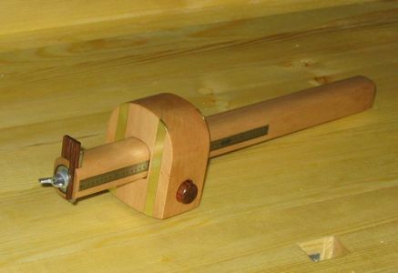 A Marking Gauge You Can't Buy : 9 Steps (with Pictures) - Instructables