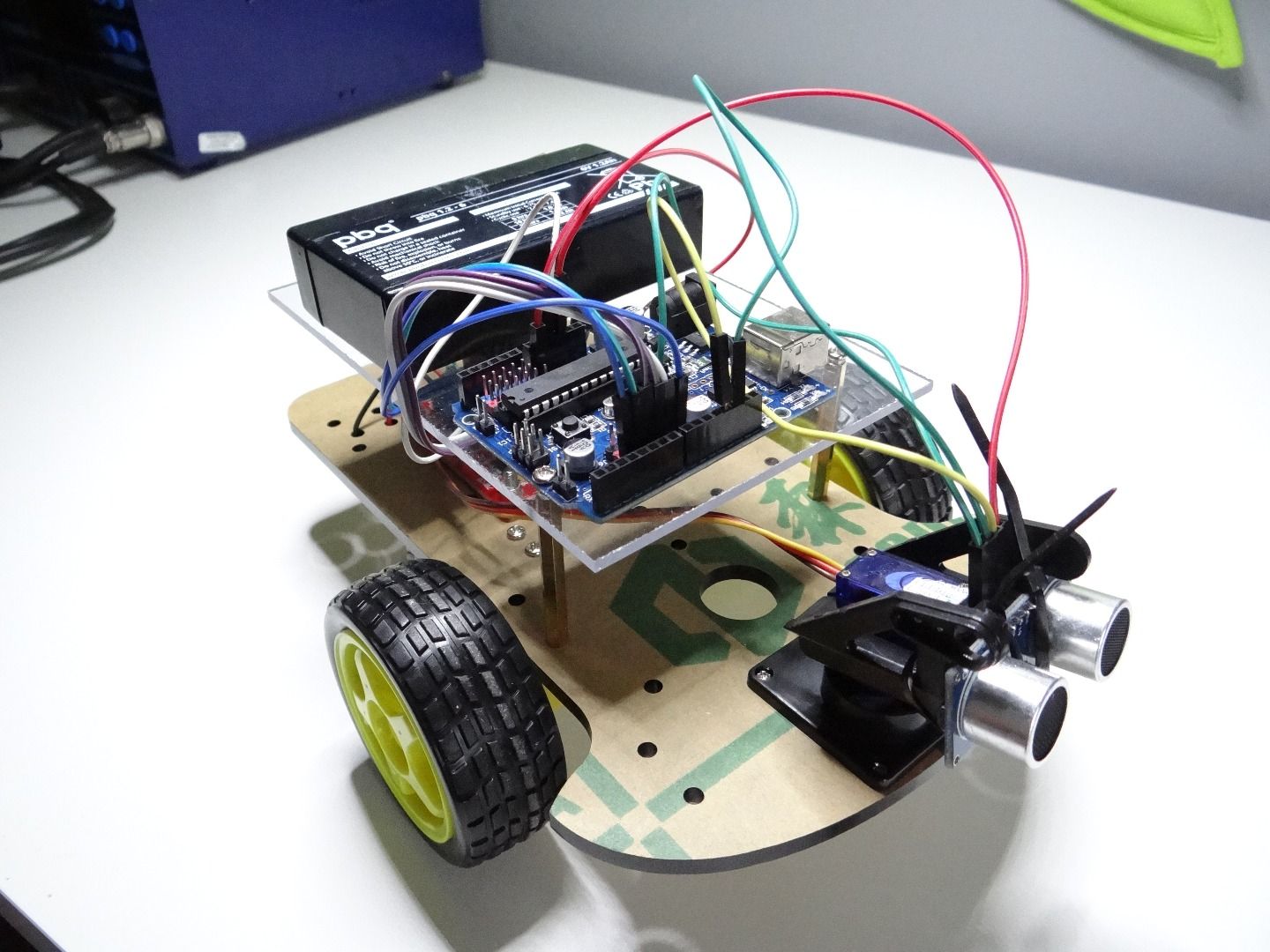 Very Simple Robot for Beginners : 5 Steps (with Pictures) - Instructables