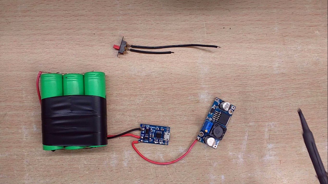 How to Make Power Bank on Your Own Easily : 7 Steps (with Pictures ...
