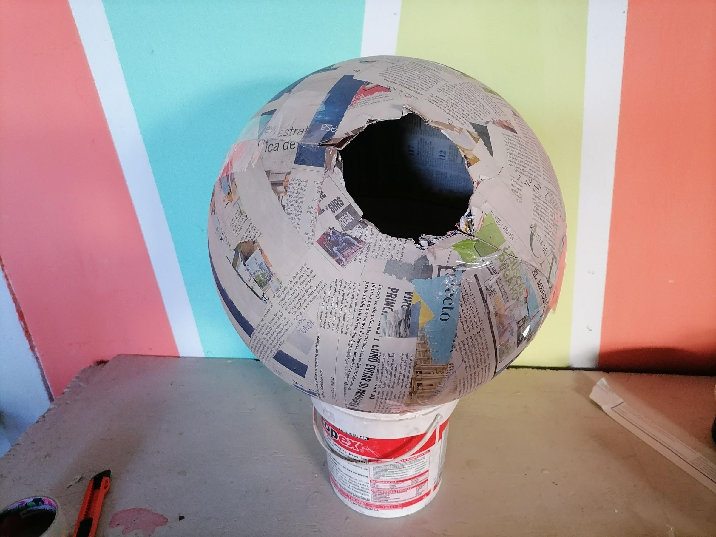Paper Maché Death Star : 7 Steps (with Pictures) - Instructables