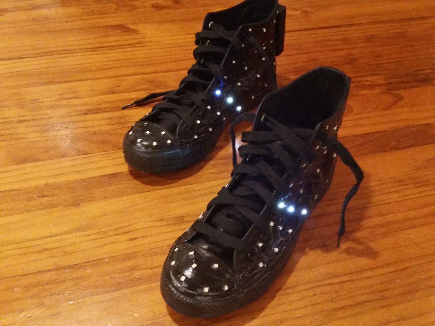 Interactive LED Shoes - Arduino : 8 Steps (with Pictures) - Instructables