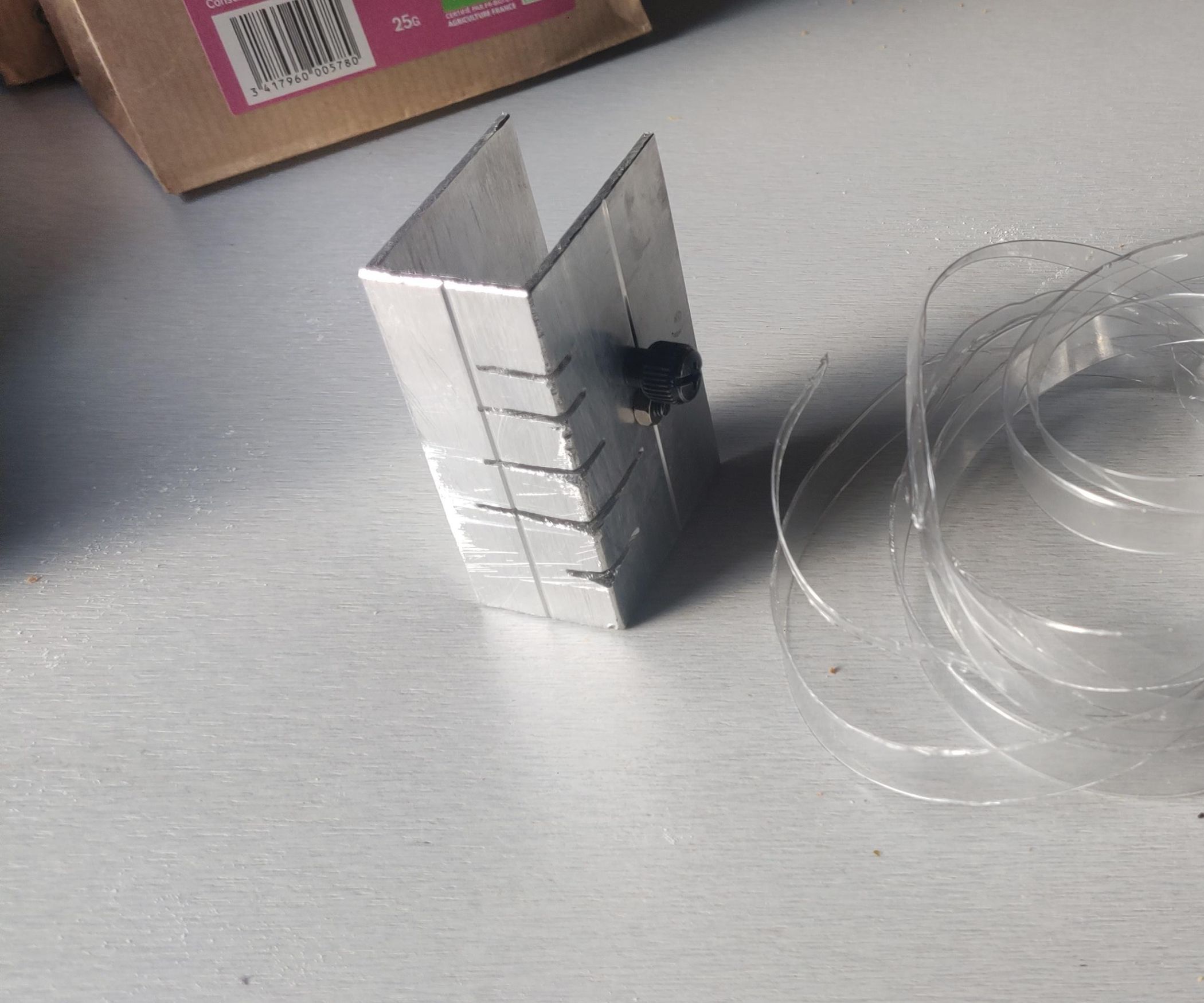 PET Bottle Tape Cutter : 5 Steps (with Pictures) - Instructables