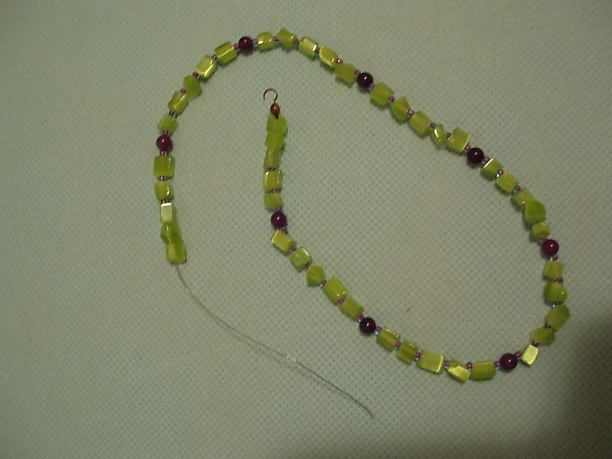 Simple One-strand Necklace : 4 Steps - Instructables