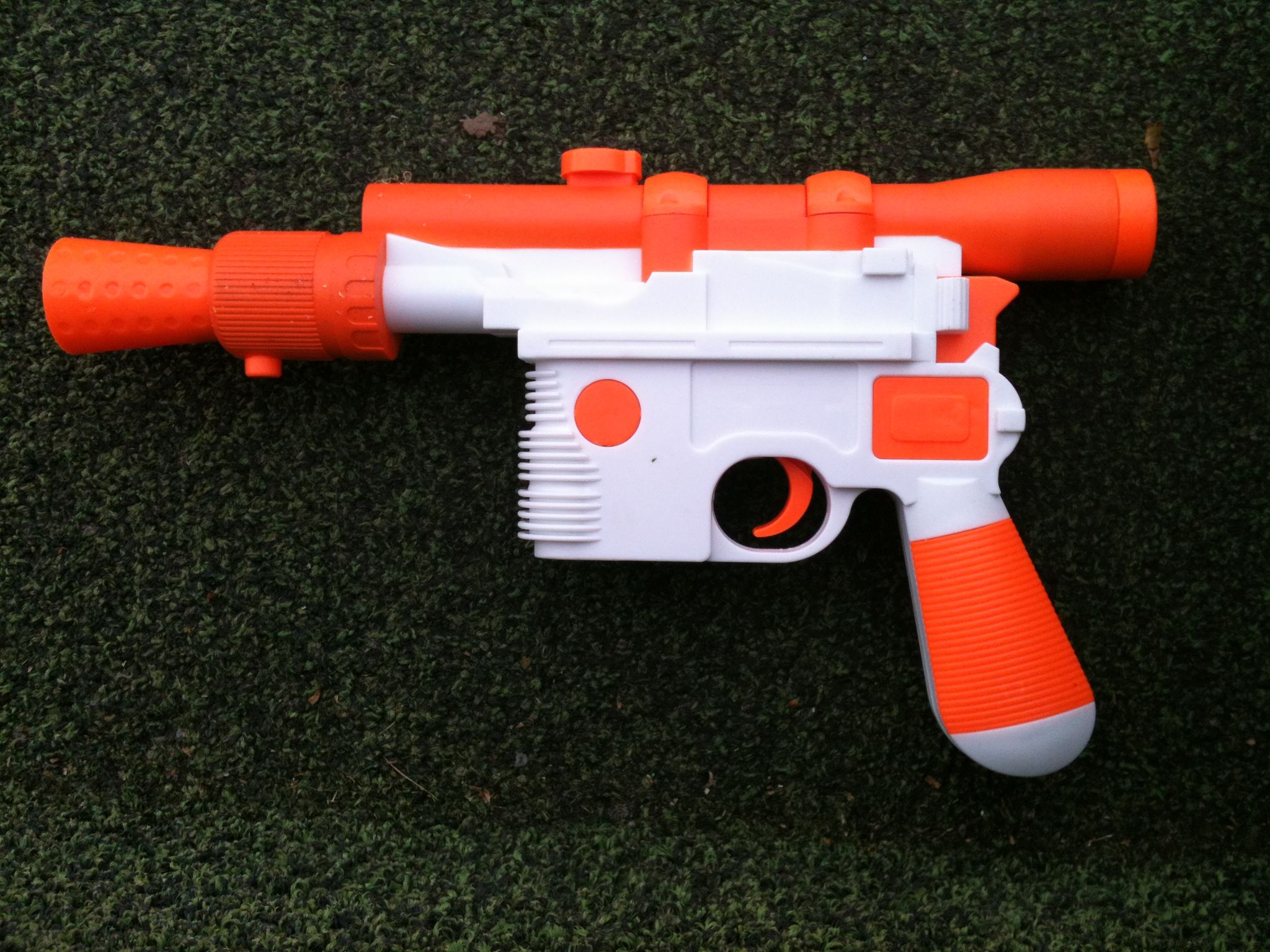 Han Solo Blaster : 6 Steps (with Pictures) - Instructables