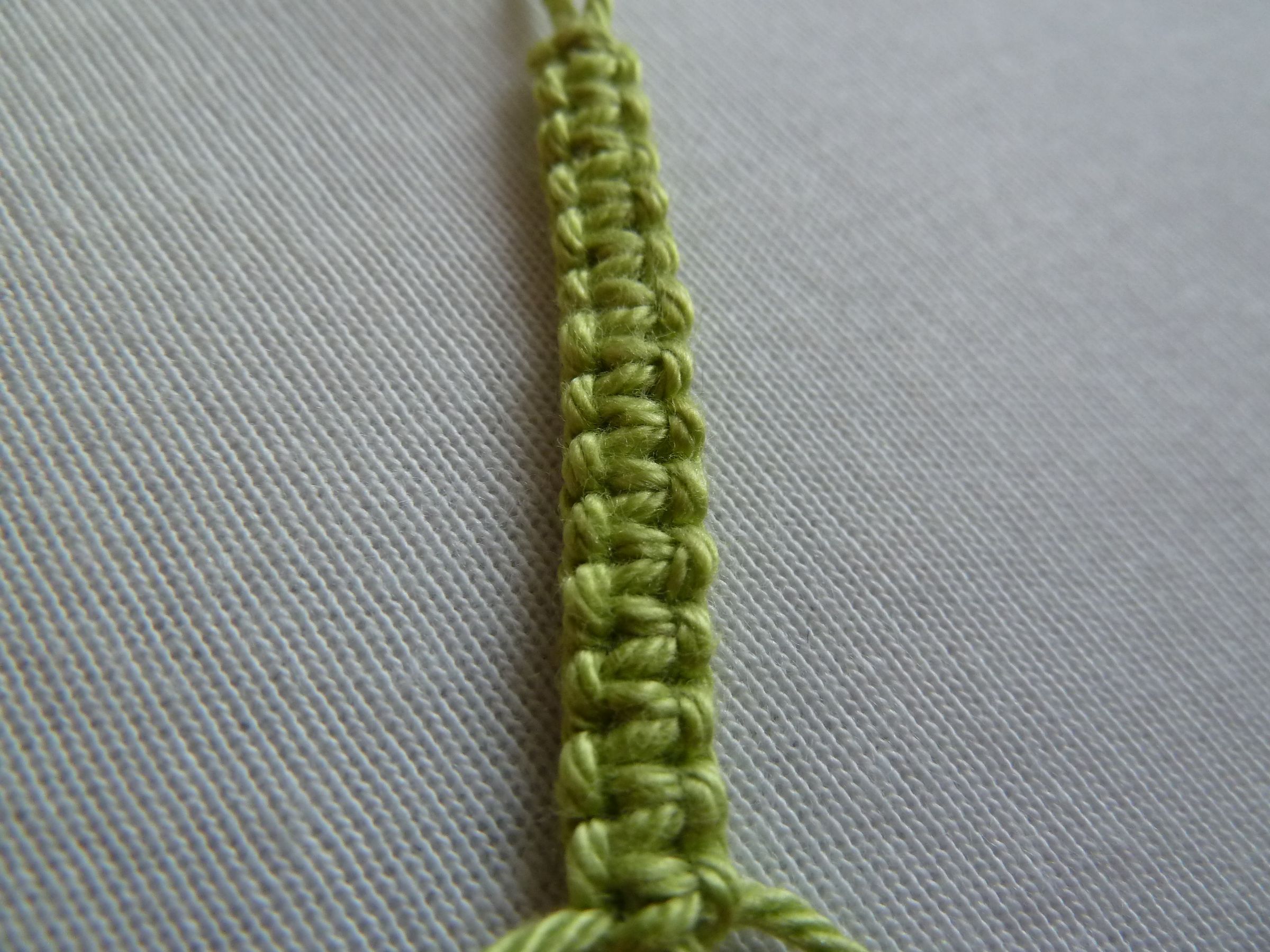 Braided Macrame Bracelet : 14 Steps (with Pictures) - Instructables