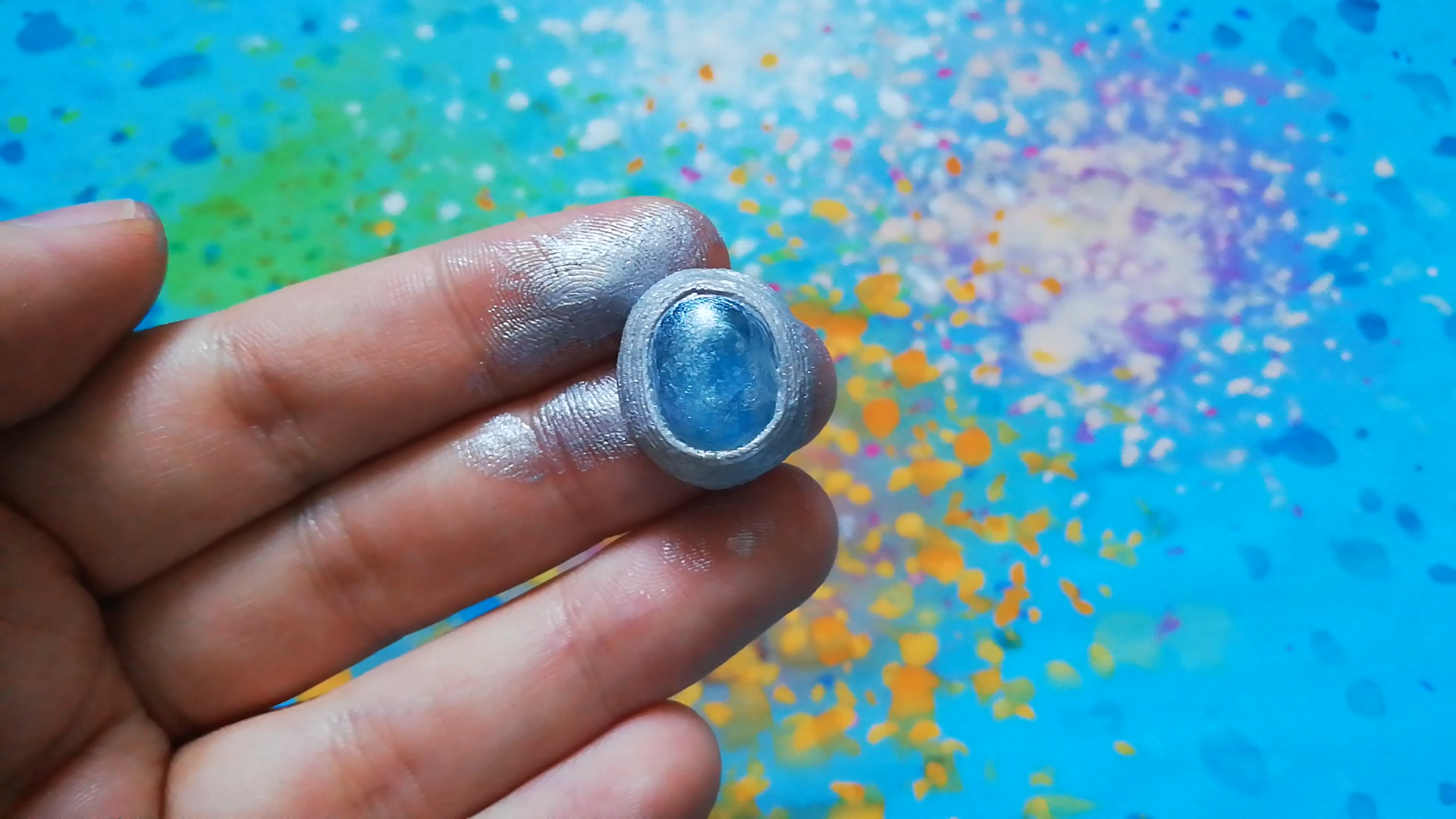 Holographic Gemstones From CDs : 9 Steps (with Pictures) - Instructables