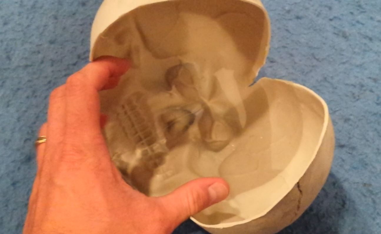 How to Make a Skeleton & Corpse From Scratch : 4 Steps (with Pictures ...