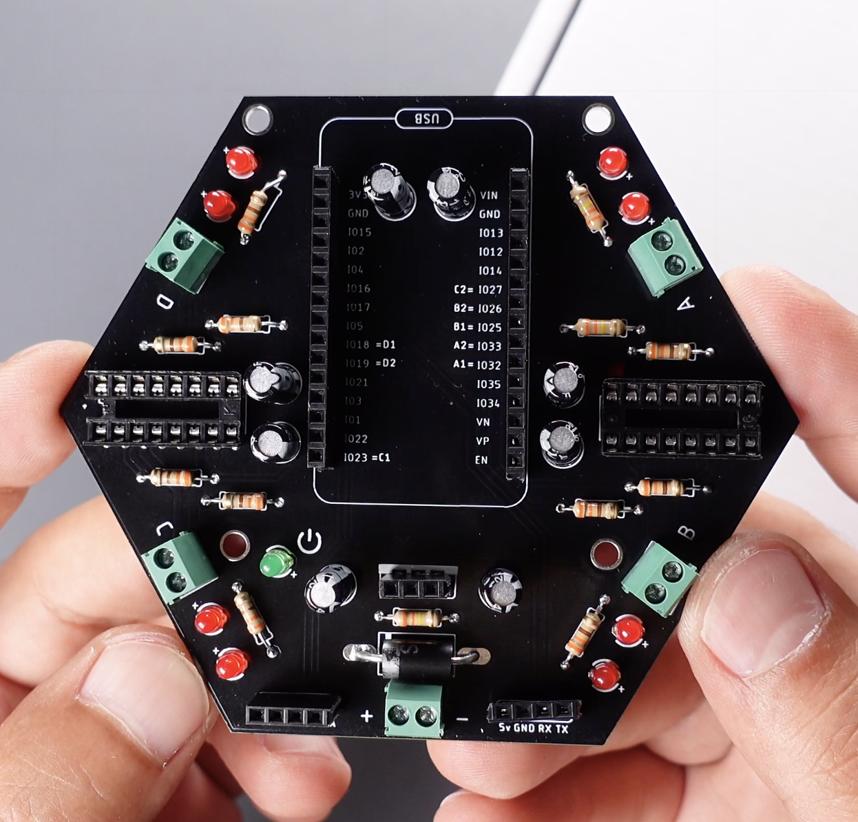 ESP32 Mecanum Wheels Robot and Bluetooth Gamepad Controller : 7 Steps ...