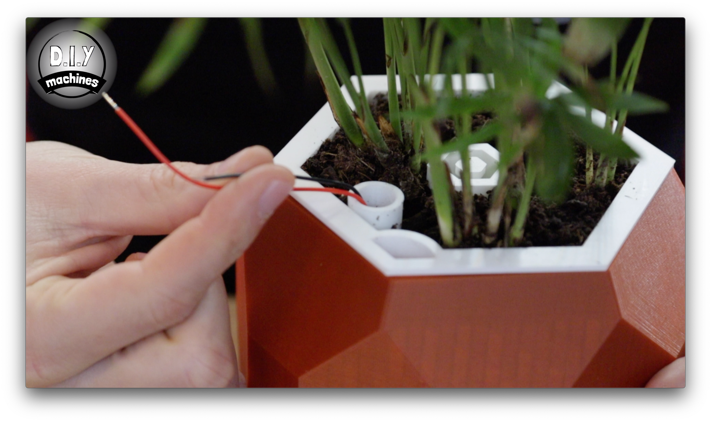 Automatic Smart Plant Pot - (DIY, 3D Printed, Arduino, Self Watering ...