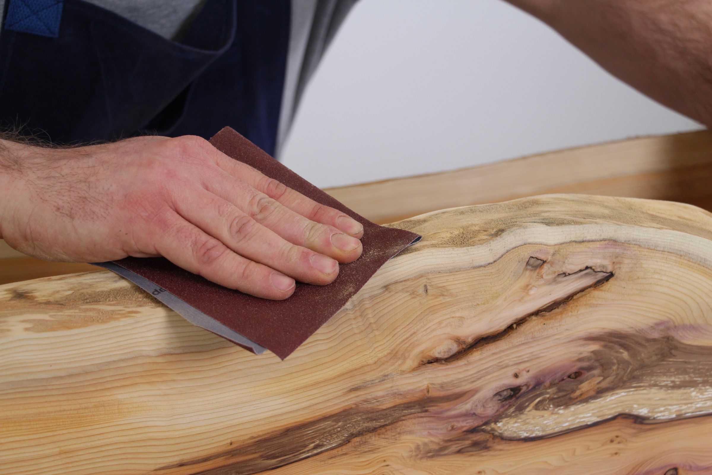 DIY Resin River Table Using Clear Epoxy Casting Resin and Wood : 12 ...