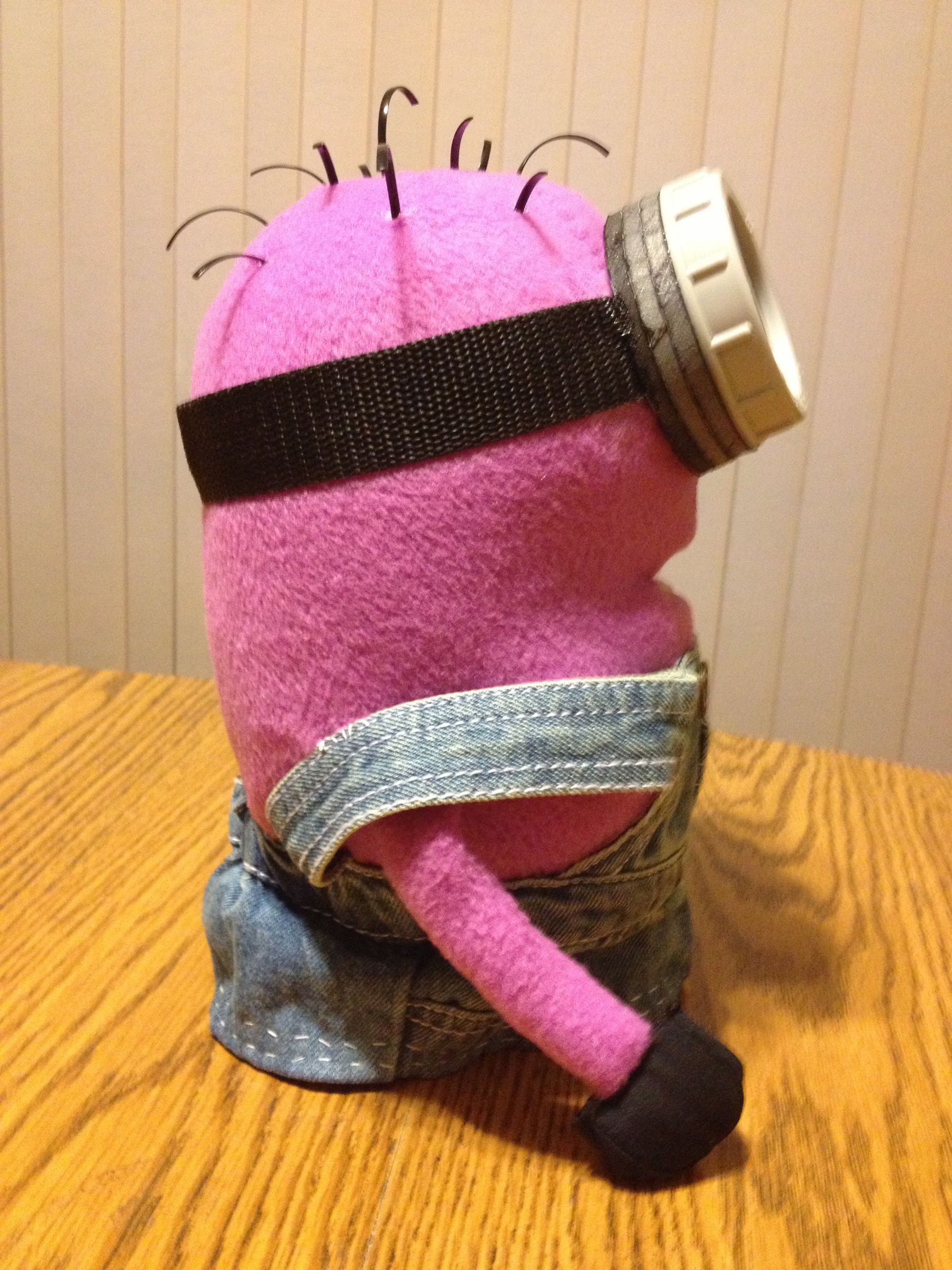 Custom Made Purple Minion Puppet : 14 Steps (with Pictures) - Instructables