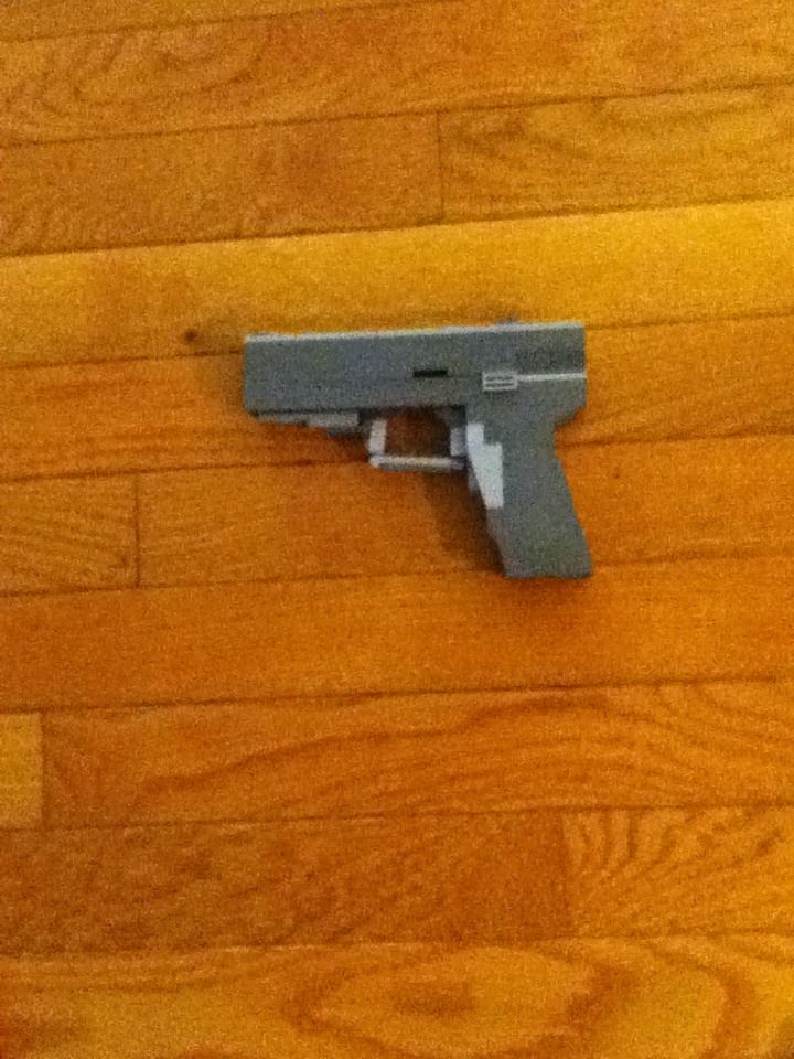 Lego Glock 18 : 4 Steps - Instructables
