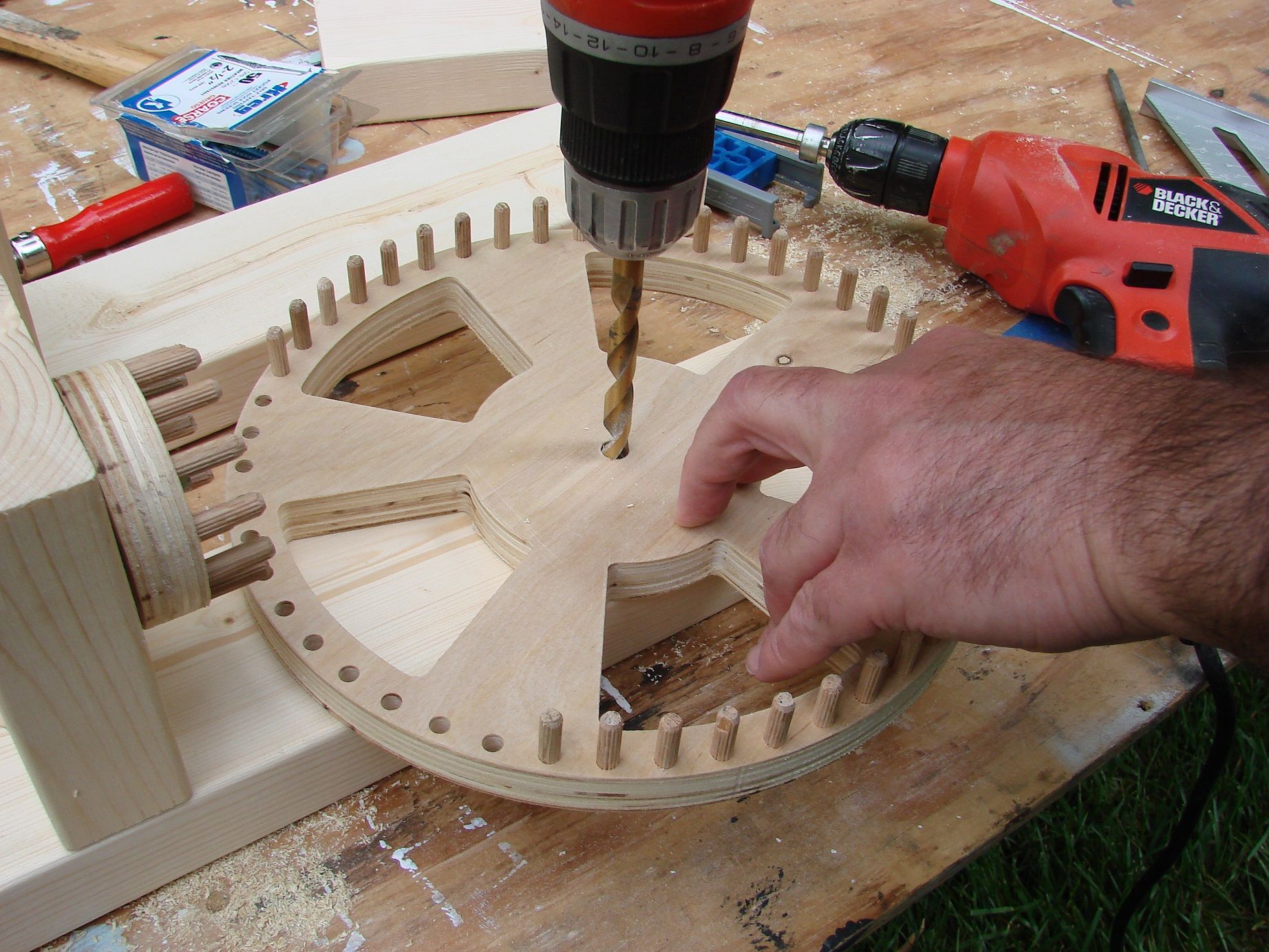 Internet Enabled Solar Tracker : 15 Steps (with Pictures) - Instructables