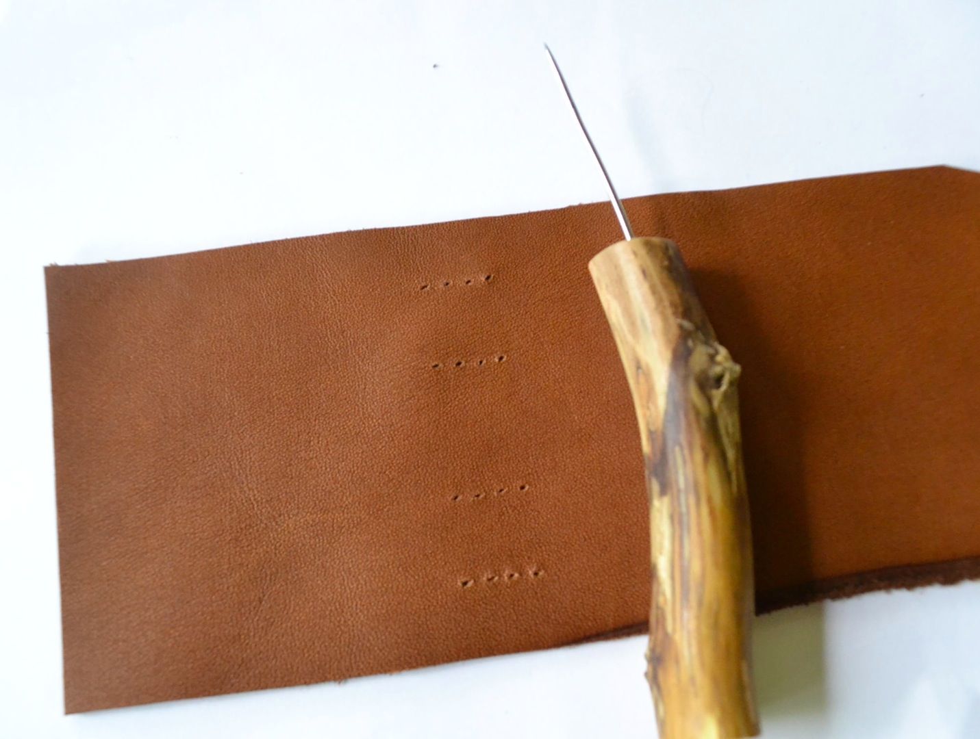 DIY LEATHER JOURNAL : 12 Steps (with Pictures) - Instructables
