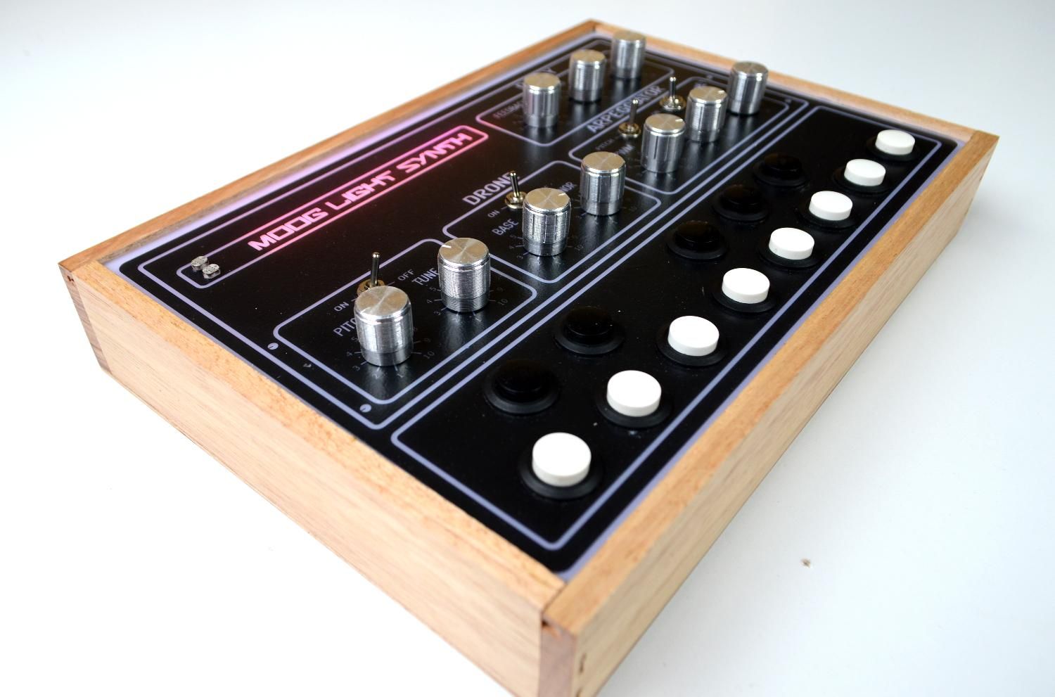 Moog Light Synth V3 : 15 Steps (with Pictures) - Instructables