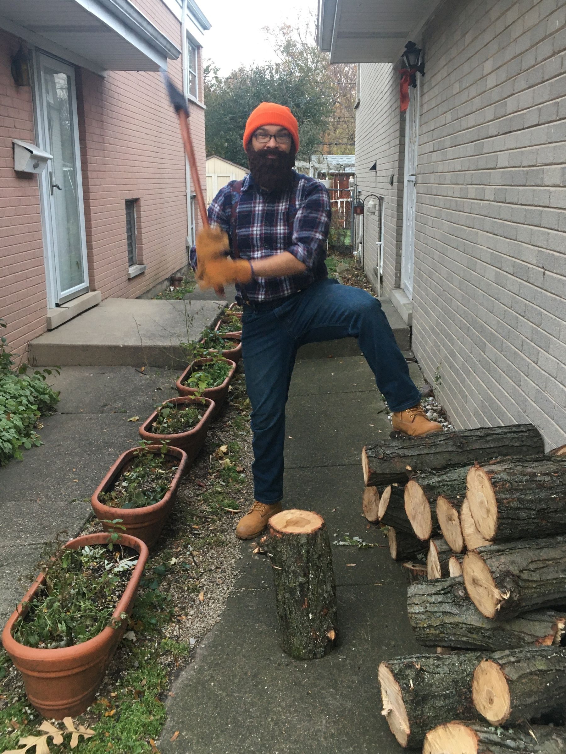 How to Make a Prop Axe : 8 Steps - Instructables