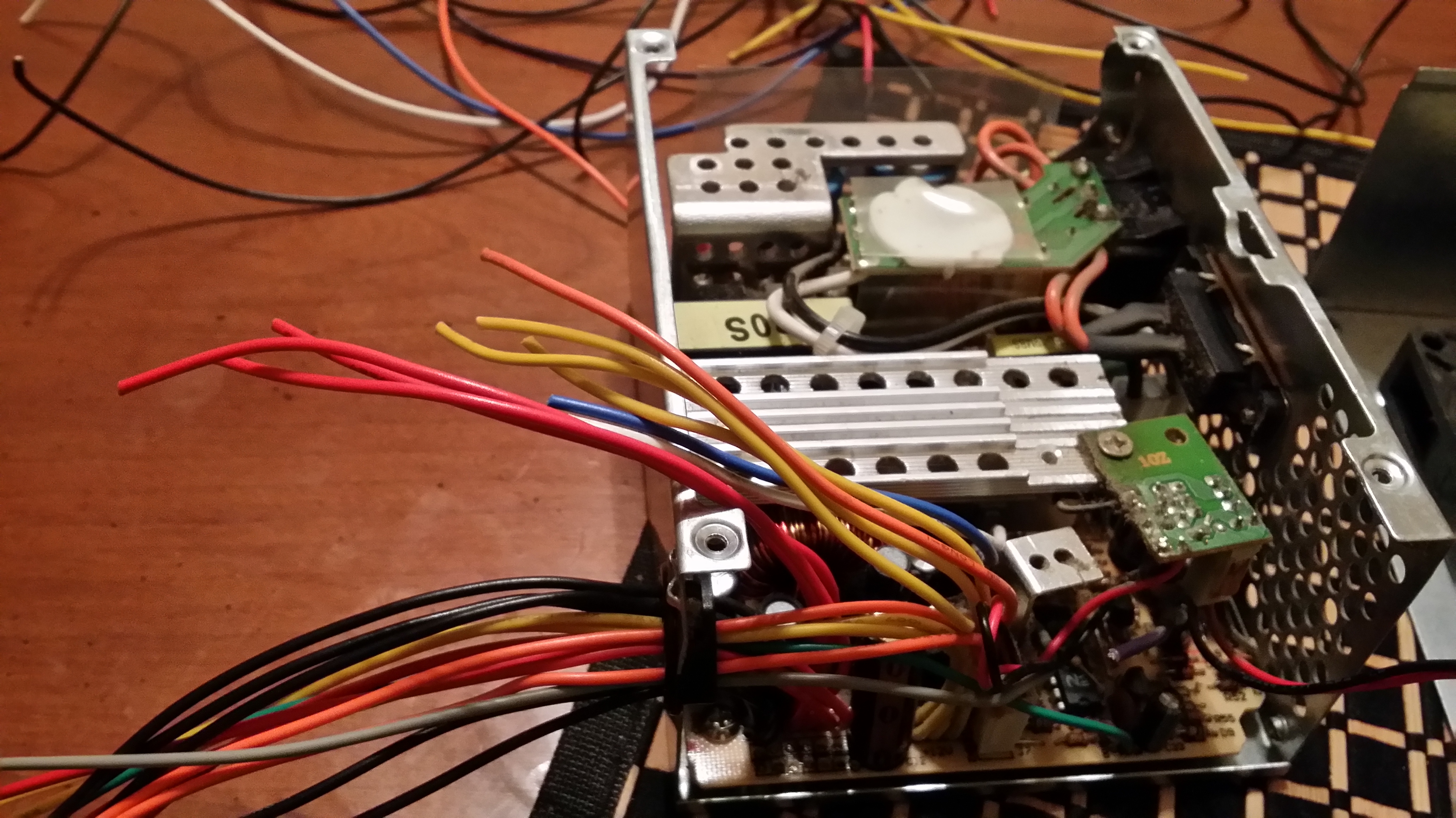 Easy Benchtop Power Supply : 8 Steps (with Pictures) - Instructables