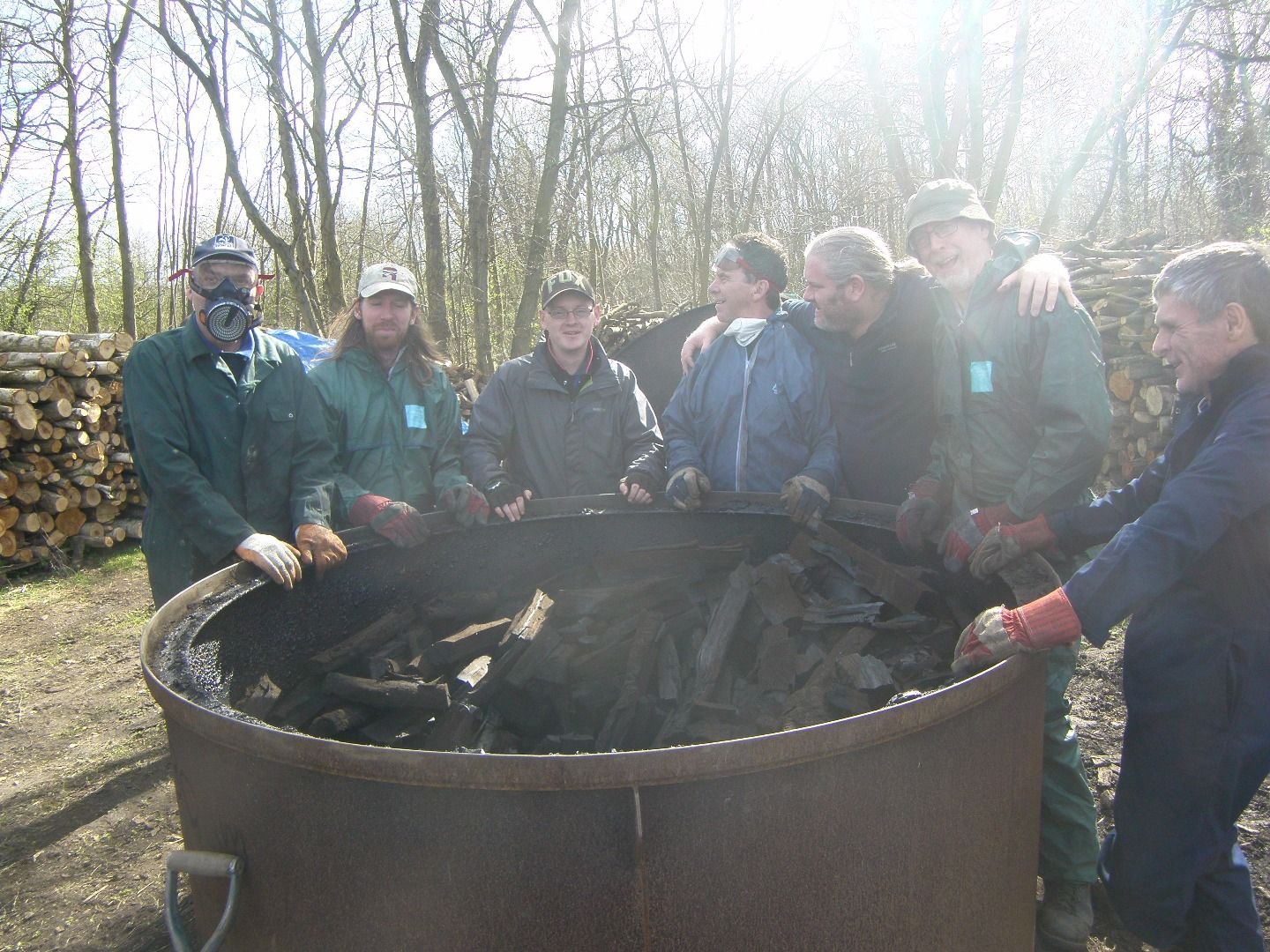 Large Scale Charcoal Production : 8 Steps (with Pictures) - Instructables