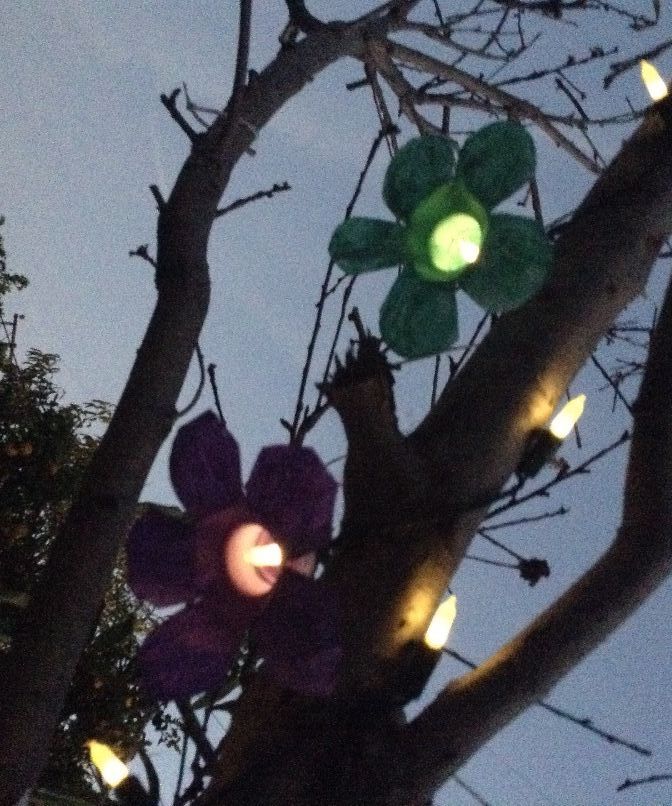 Plastic Bottle Flowers : 9 Steps (with Pictures) - Instructables