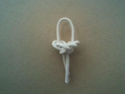 Modified Two-strand Diamond Knot : 12 Steps - Instructables