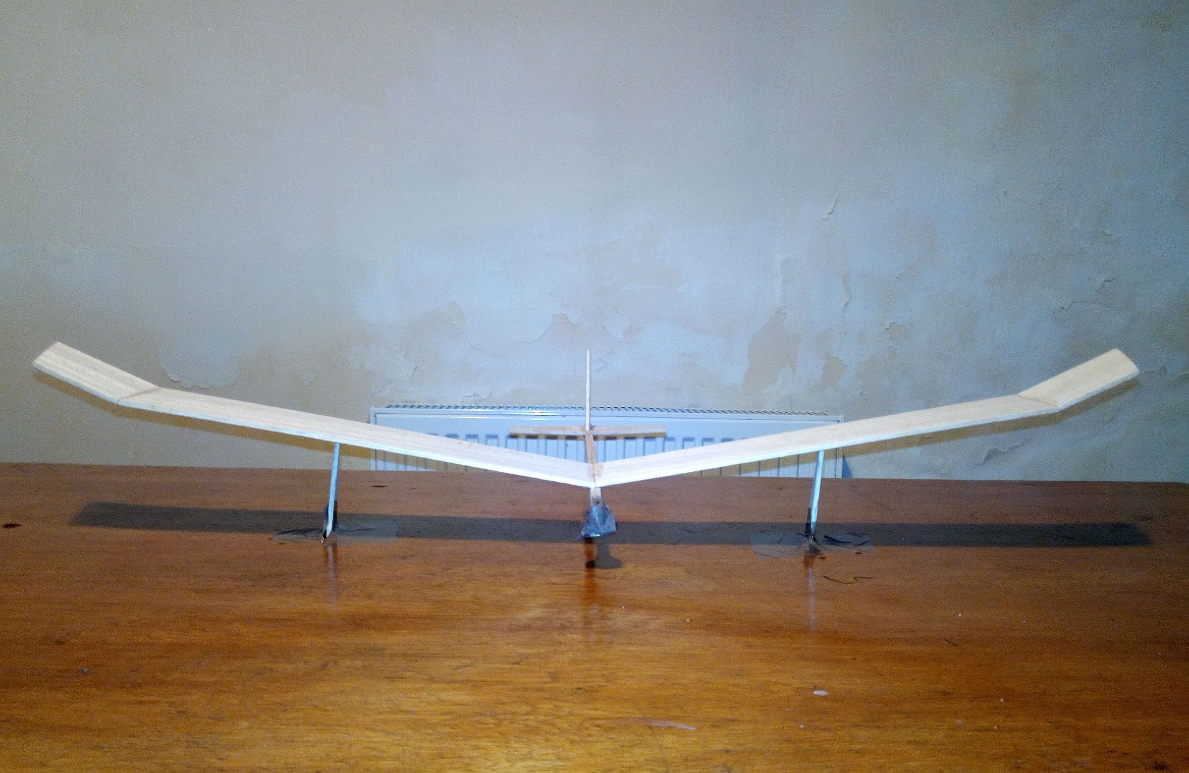 Easy Balsa Glider : 9 Steps (with Pictures) - Instructables