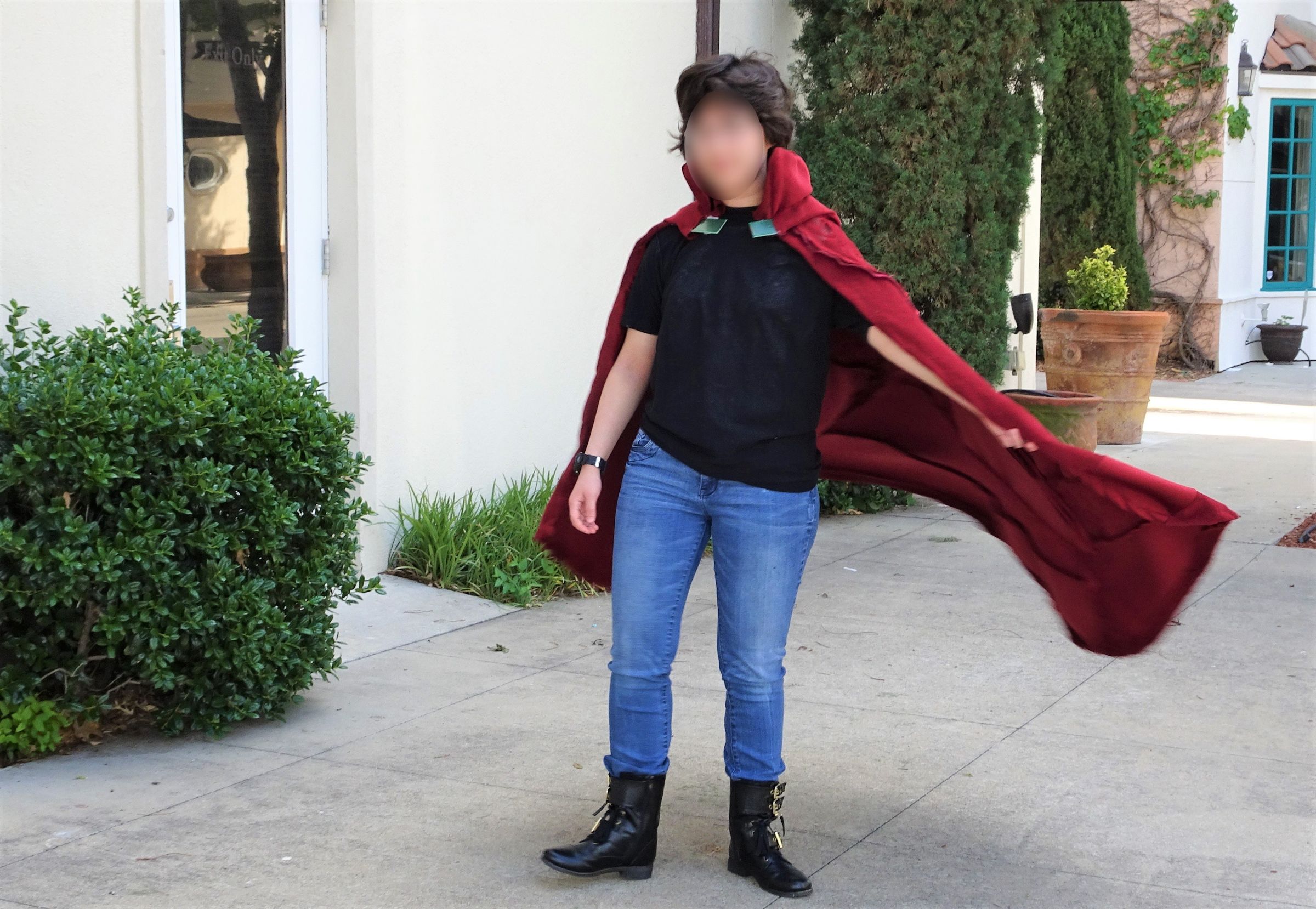 Moving Cloak of Levitation - V1 : 18 Steps (with Pictures) - Instructables