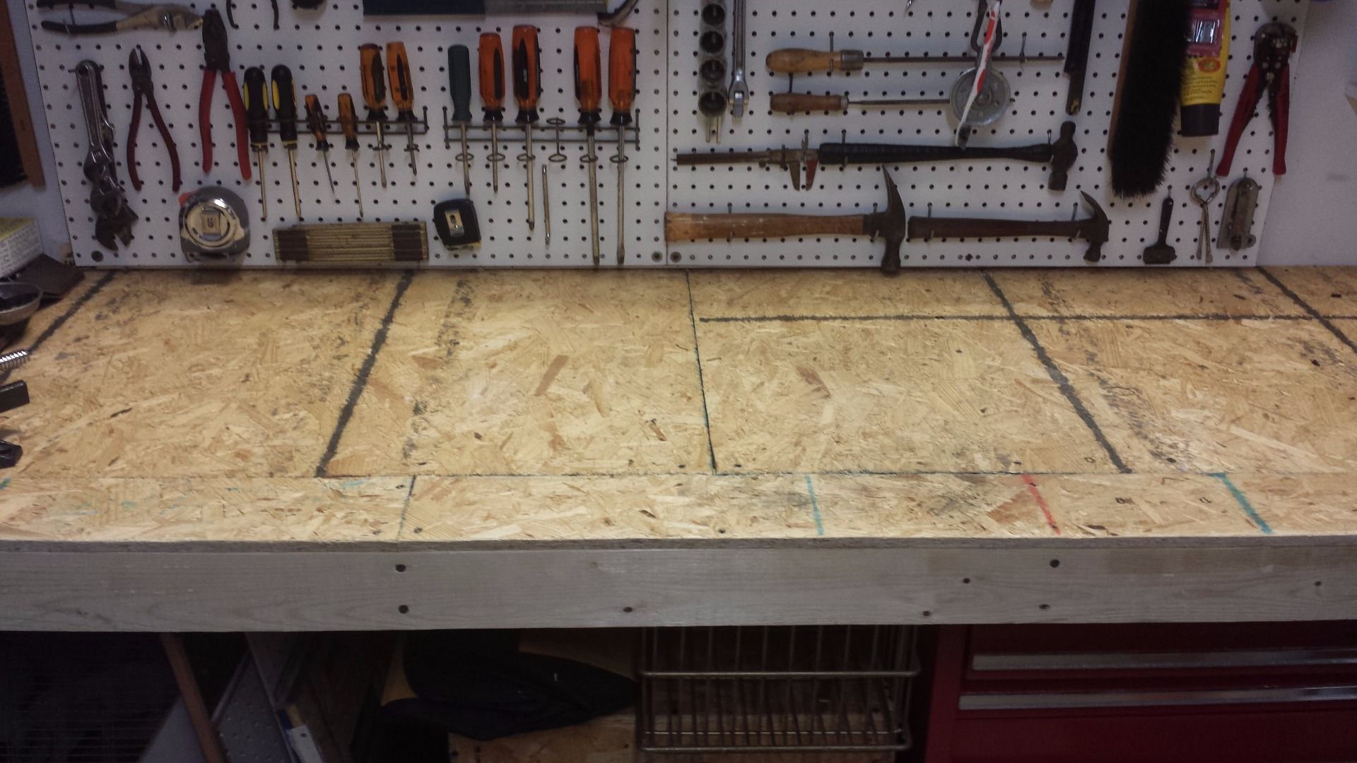 Workbench in Closet : 3 Steps (with Pictures) - Instructables