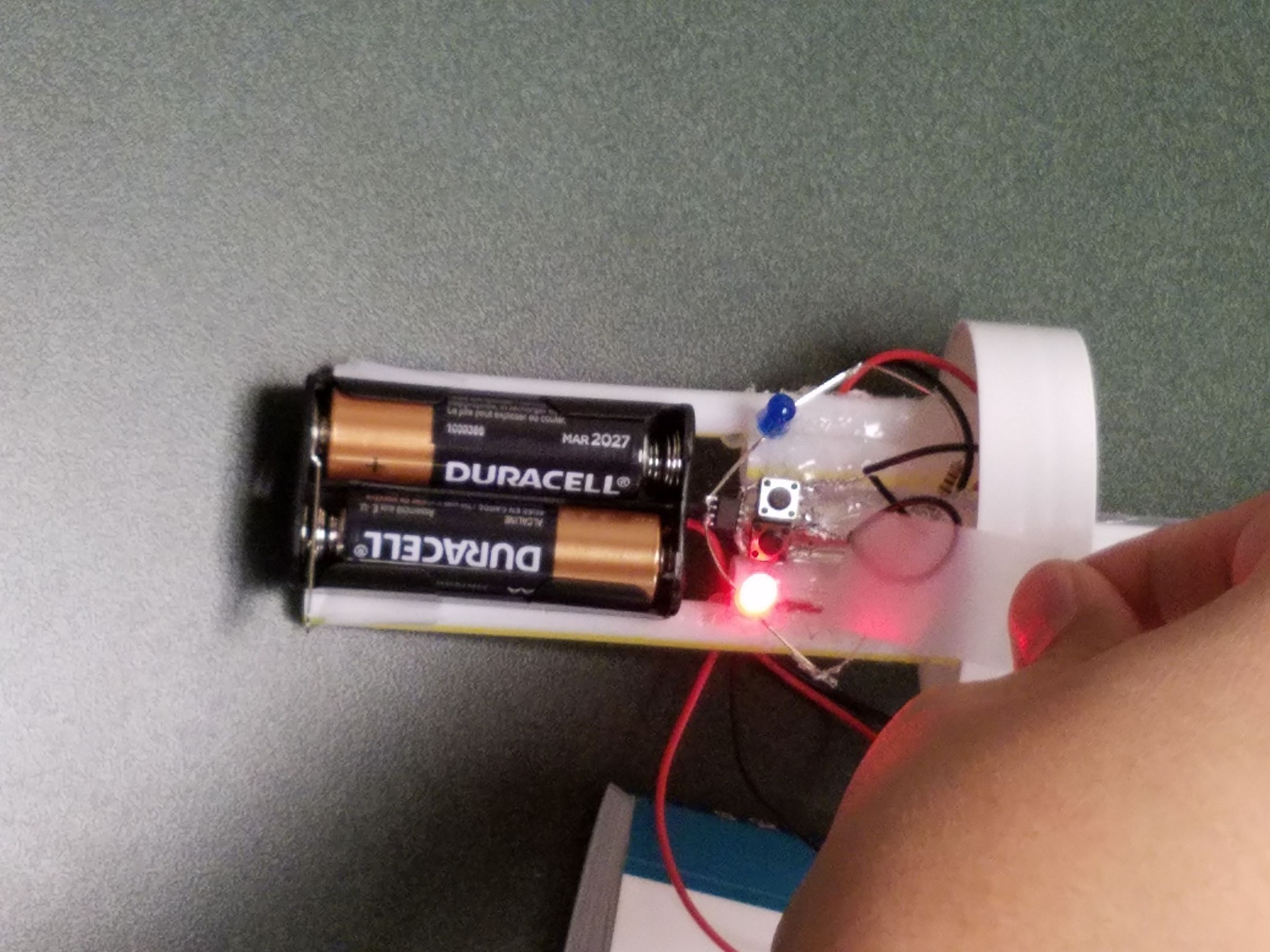 Electrostatic Polarity Detector : 3 Steps - Instructables