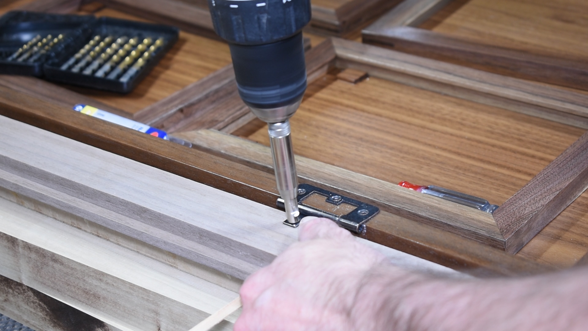 Comic Book Display Cabinet : 15 Steps (with Pictures) - Instructables