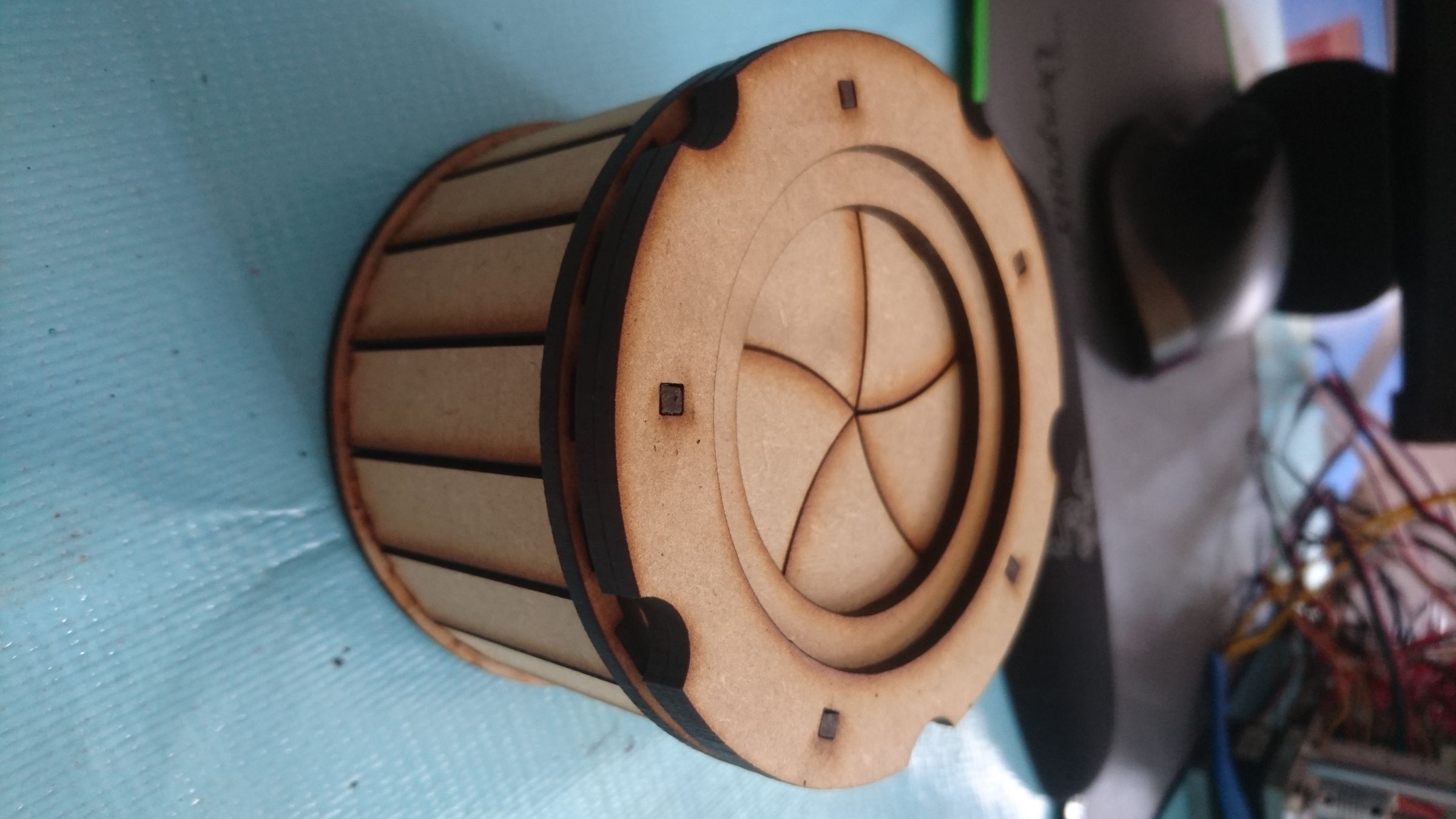 Carter's Lasercut Iris Box V2 : 4 Steps (with Pictures) - Instructables