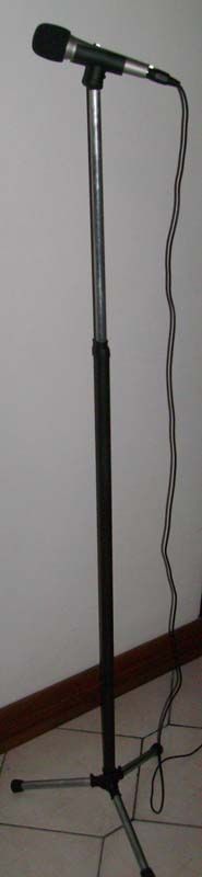 Cheap Mic Stand : 7 Steps - Instructables