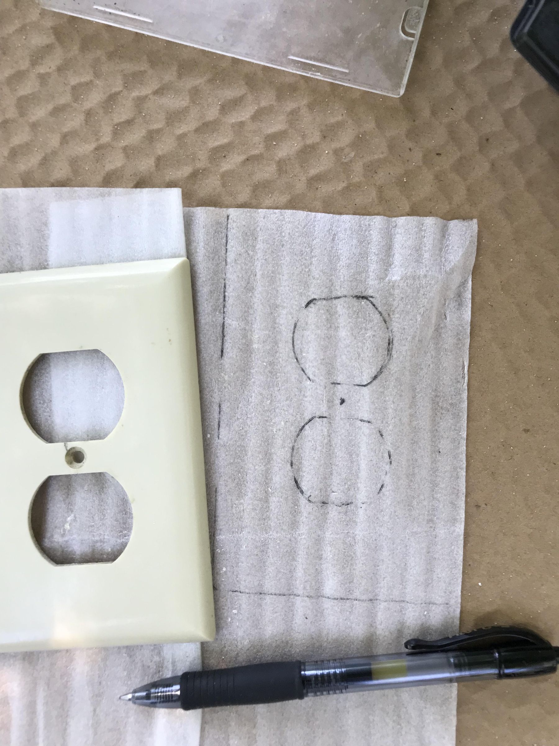 DIY Custom Switch Plates N Outlet Cover From Cement : 4 Steps ...