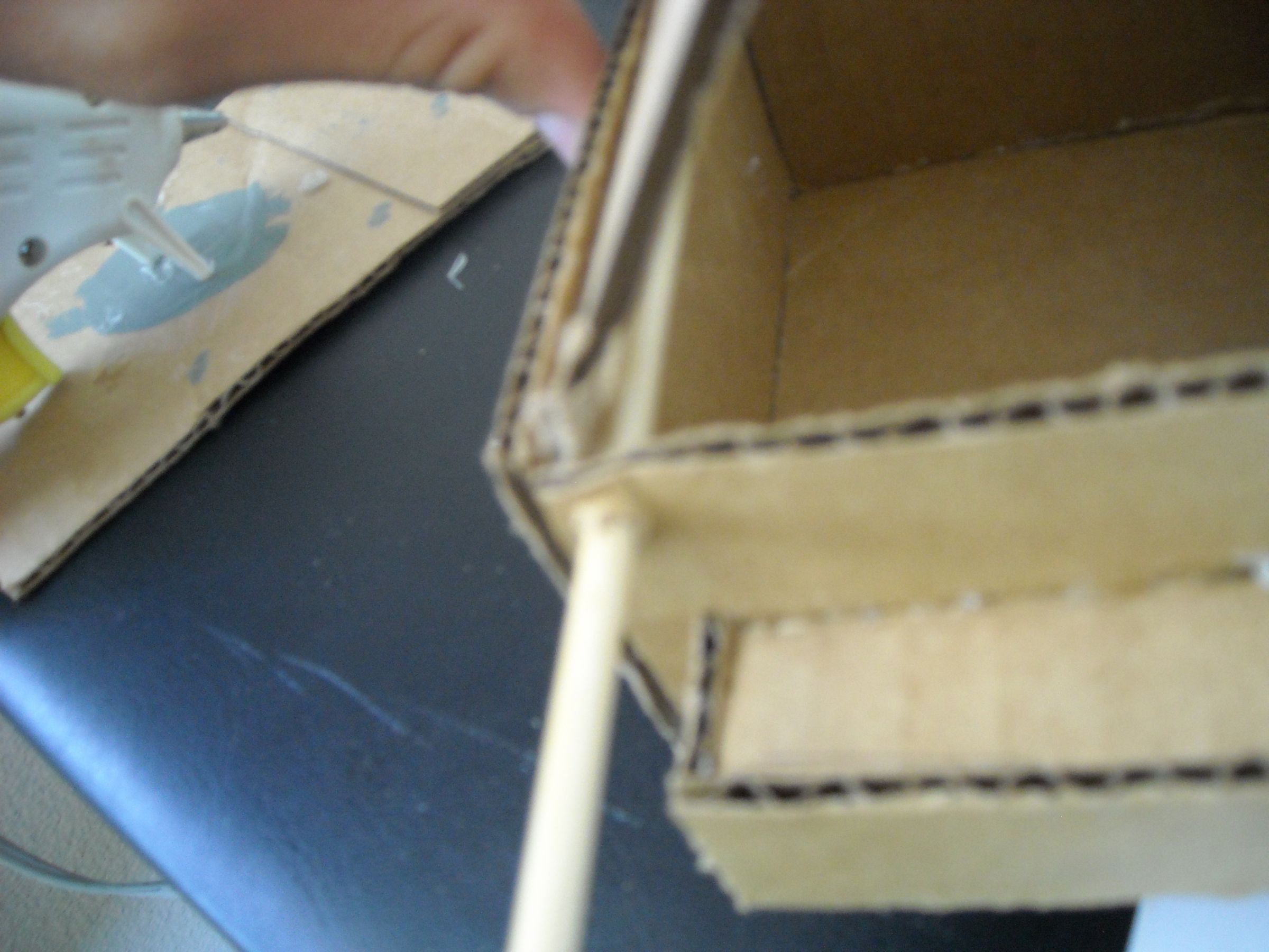 Cardboard Phone Holder : 6 Steps - Instructables