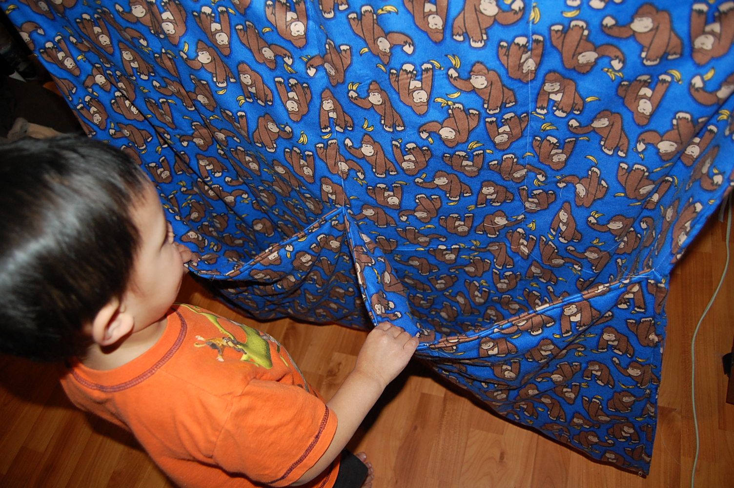 Lap Blanket With Foot Pockets : 6 Steps - Instructables