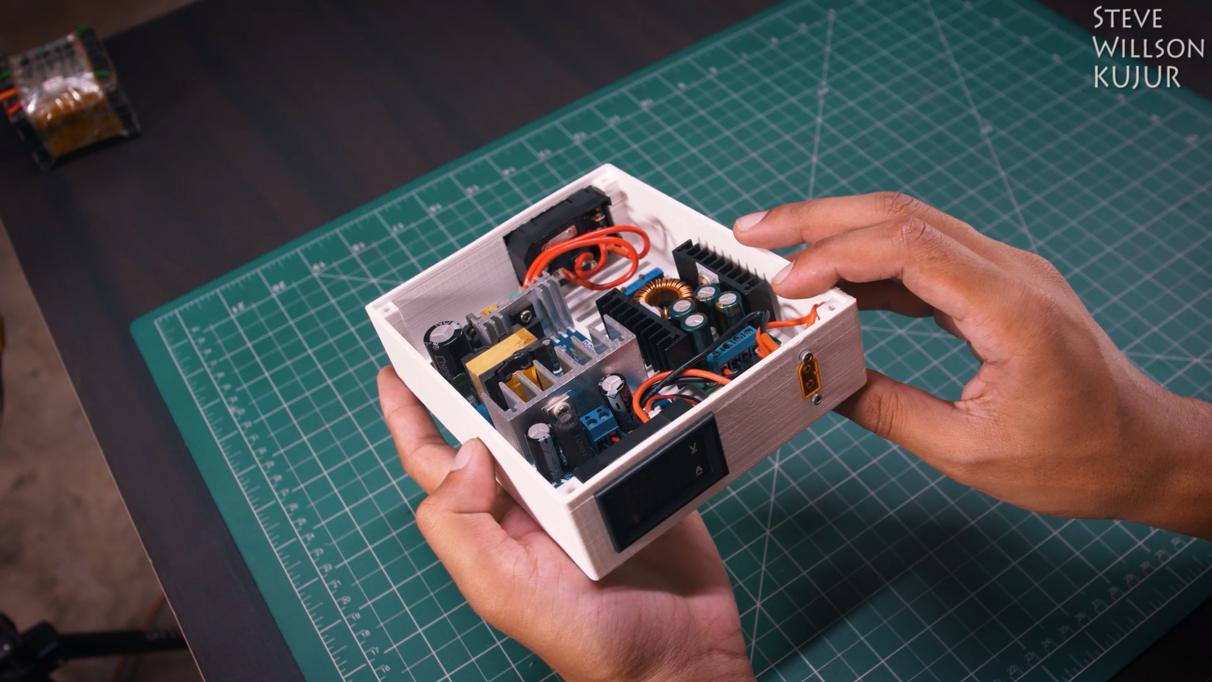 DIY Lithium Battery Charger : 15 Steps - Instructables