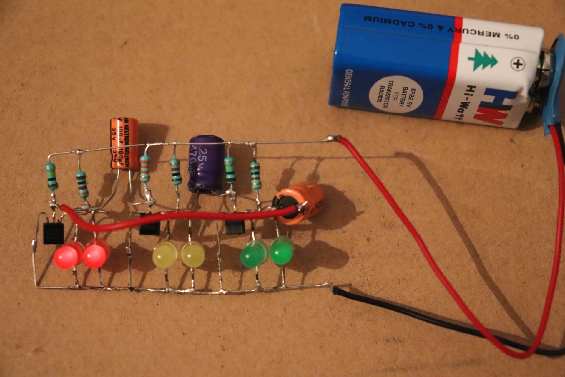 Traffic Light Project : 15 Steps - Instructables