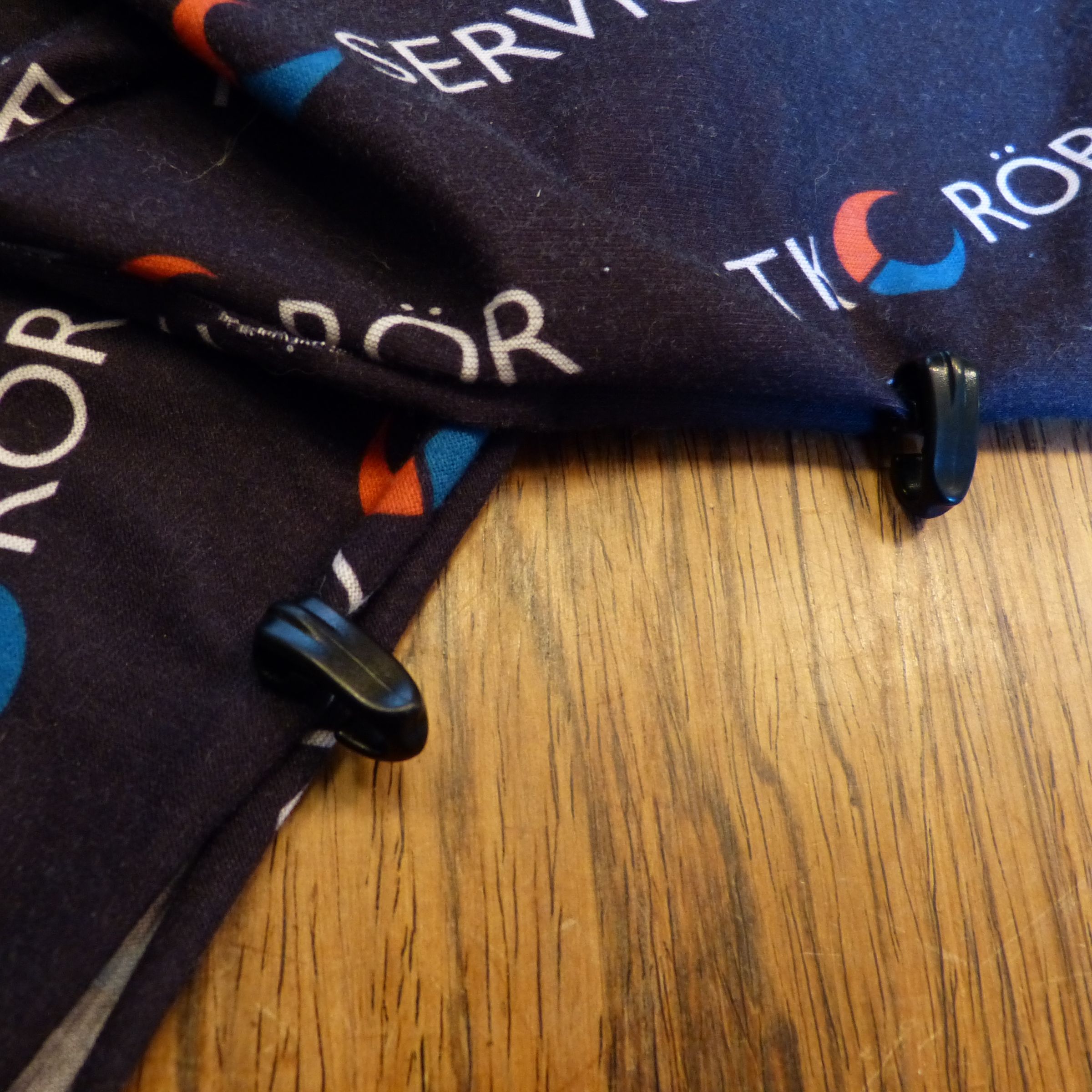 MYOG Trail Gaiters From a Buff : 8 Steps (with Pictures) - Instructables