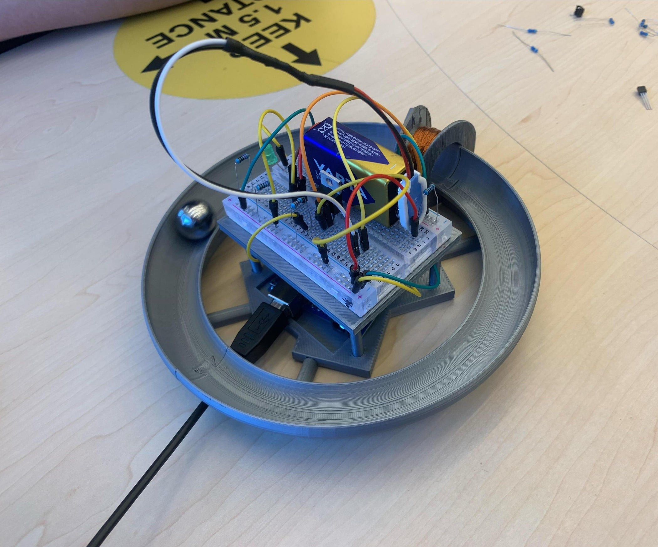 Particle Accelerator Demo DEF Eindproject Groep 29 : 6 Steps - Instructables