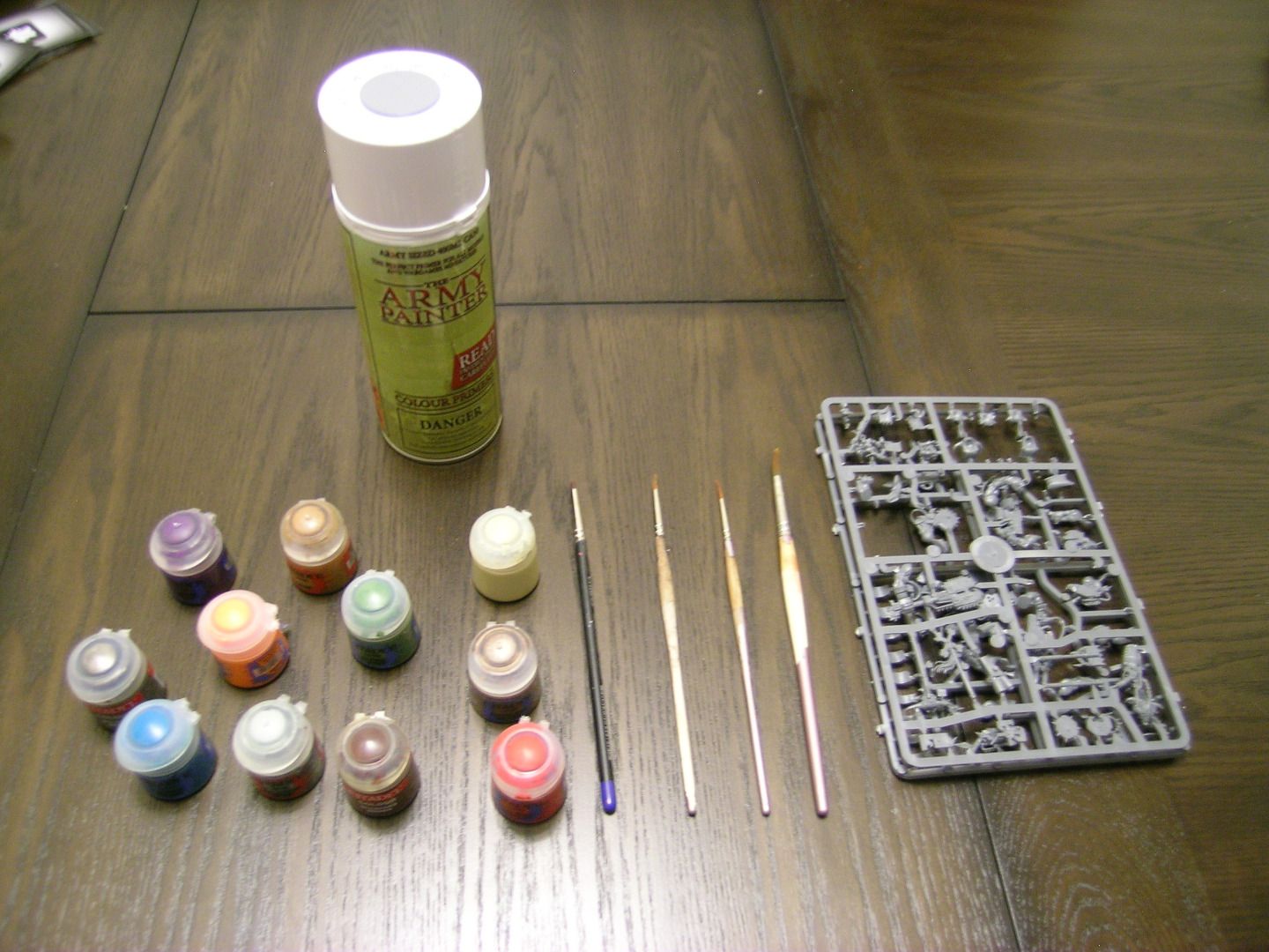 Painting a Warhammer Model : 8 Steps - Instructables