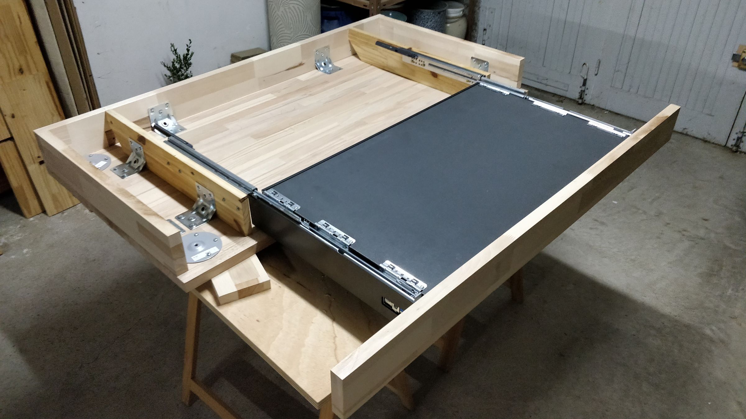 Desk With Built-in Computer and Laptop Height Stand : 10 Steps (with ...